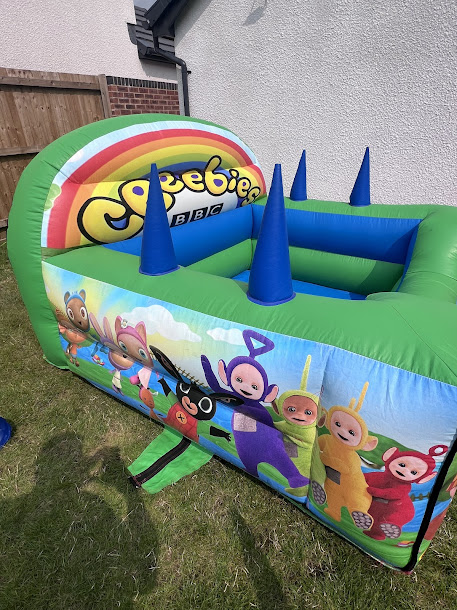 Toddler ball pond - Hire in Bridgend | R&B Inflatables