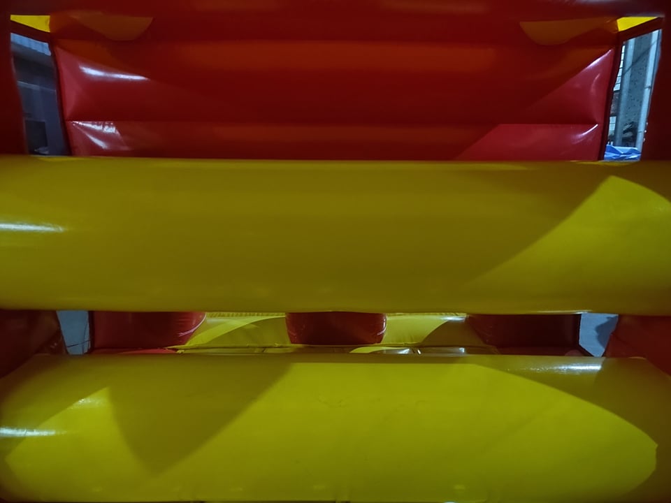 45ft Red Dragon Obstacle Course - Ice-Cream van, Bouncy Castle Hire in ...