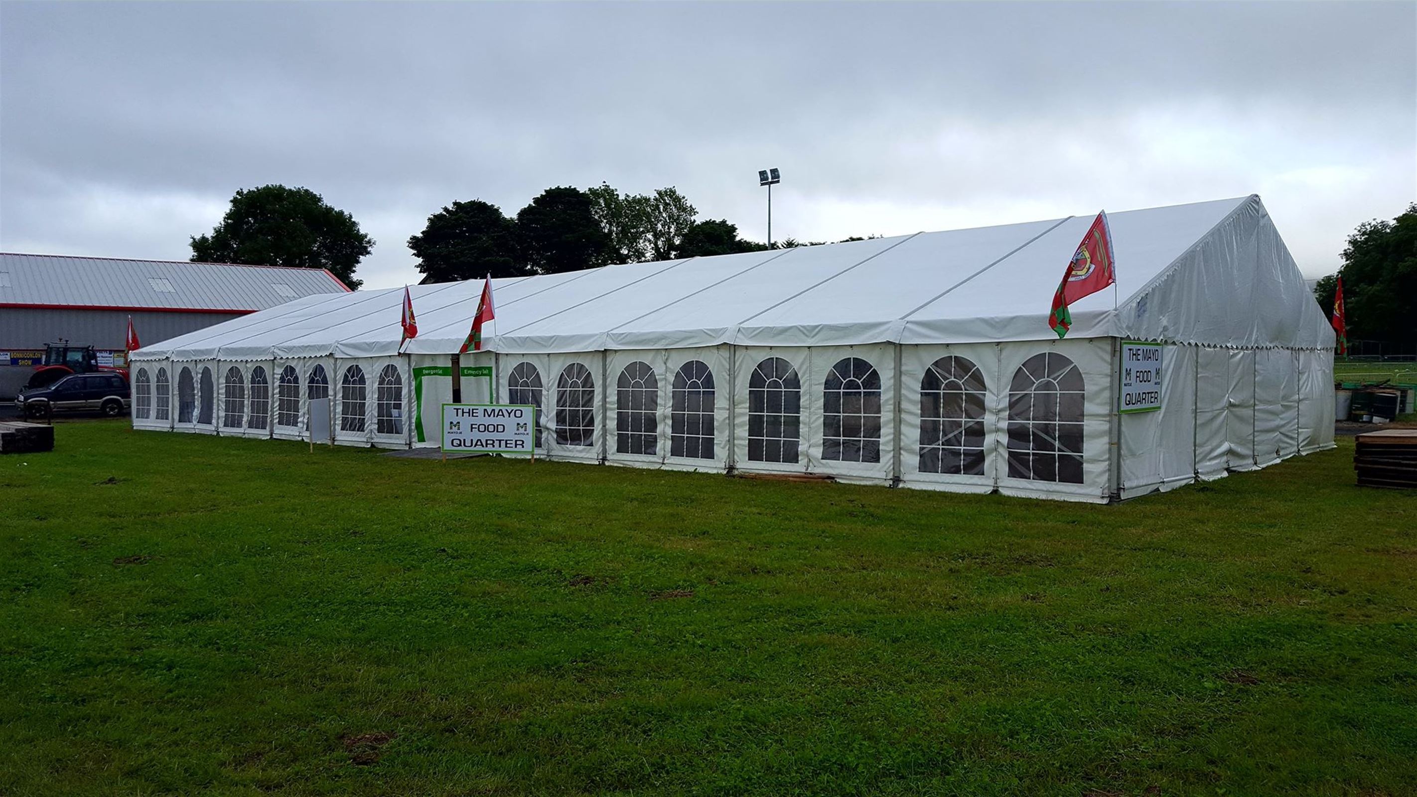 Marquee Hire In Ireland Event Services Toons And Balloons