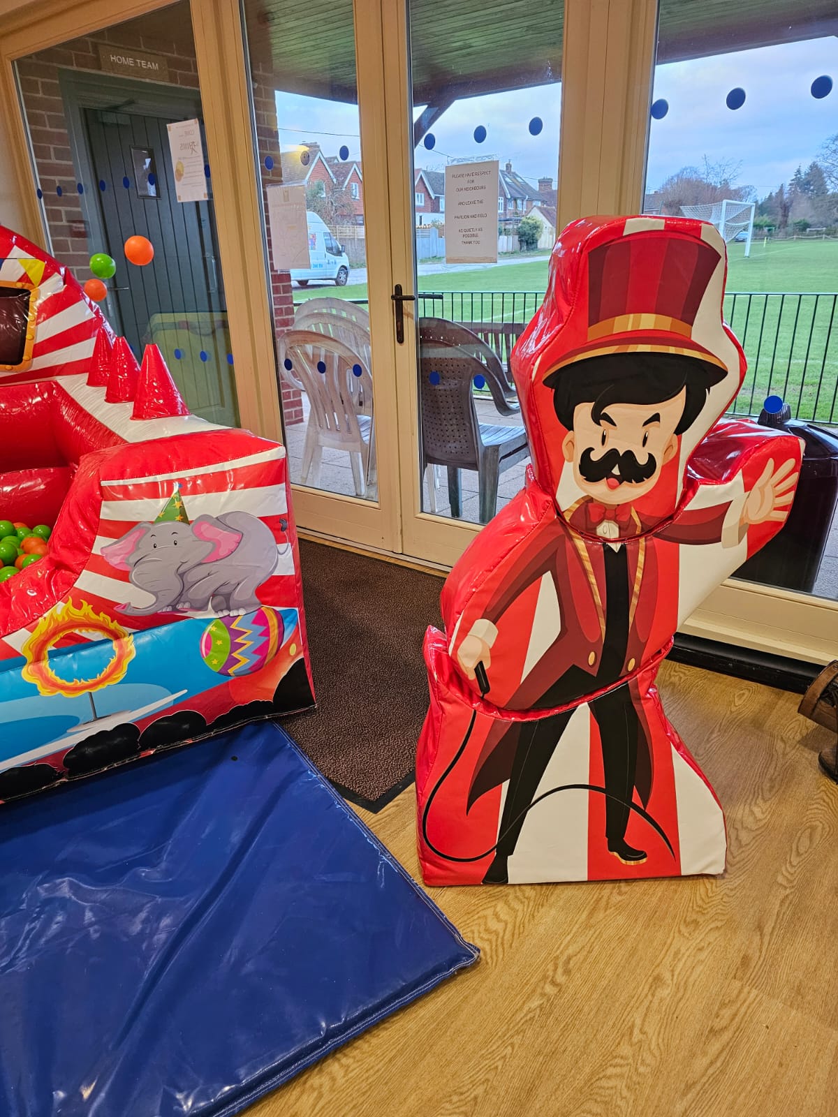 Circus ballpool and softplay - Bouncy Castle Hire & Soft Play Hire in ...