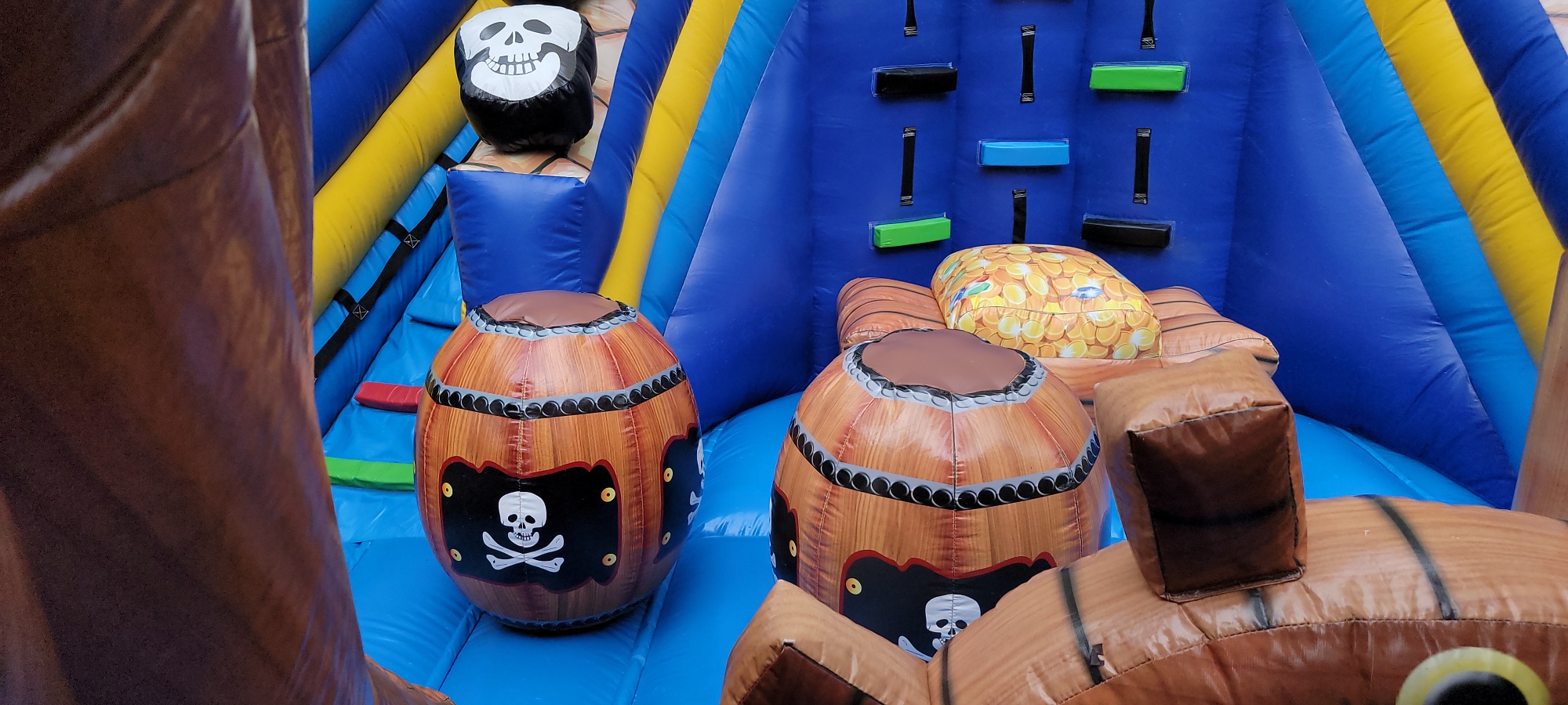 Treasure Island Obstacle course - Hire in AL | Bouncers Inflatable Rentals