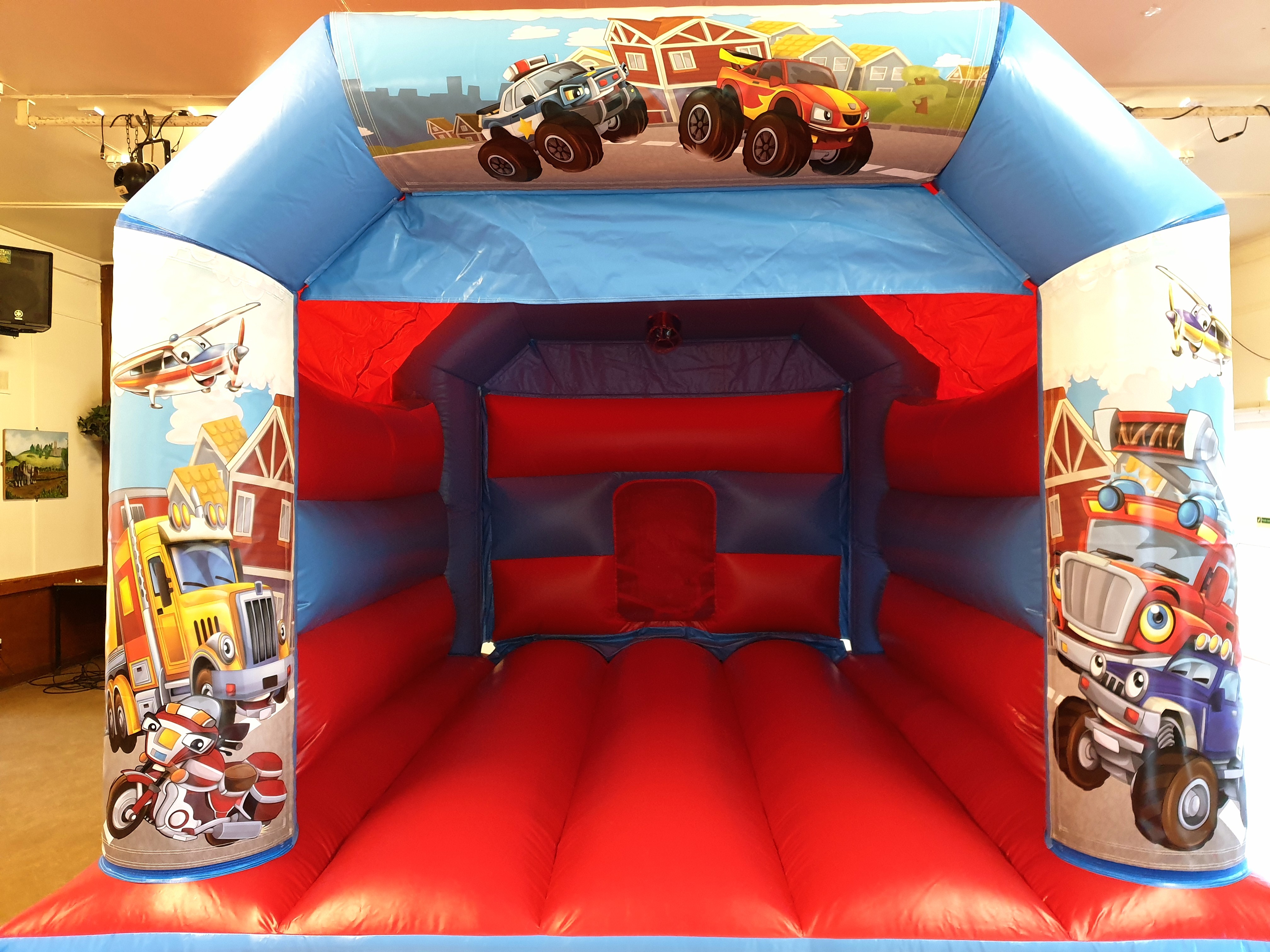 Transport Bouncy Castle - Bouncy Castle Hire in Milton Keynes, Luton ...