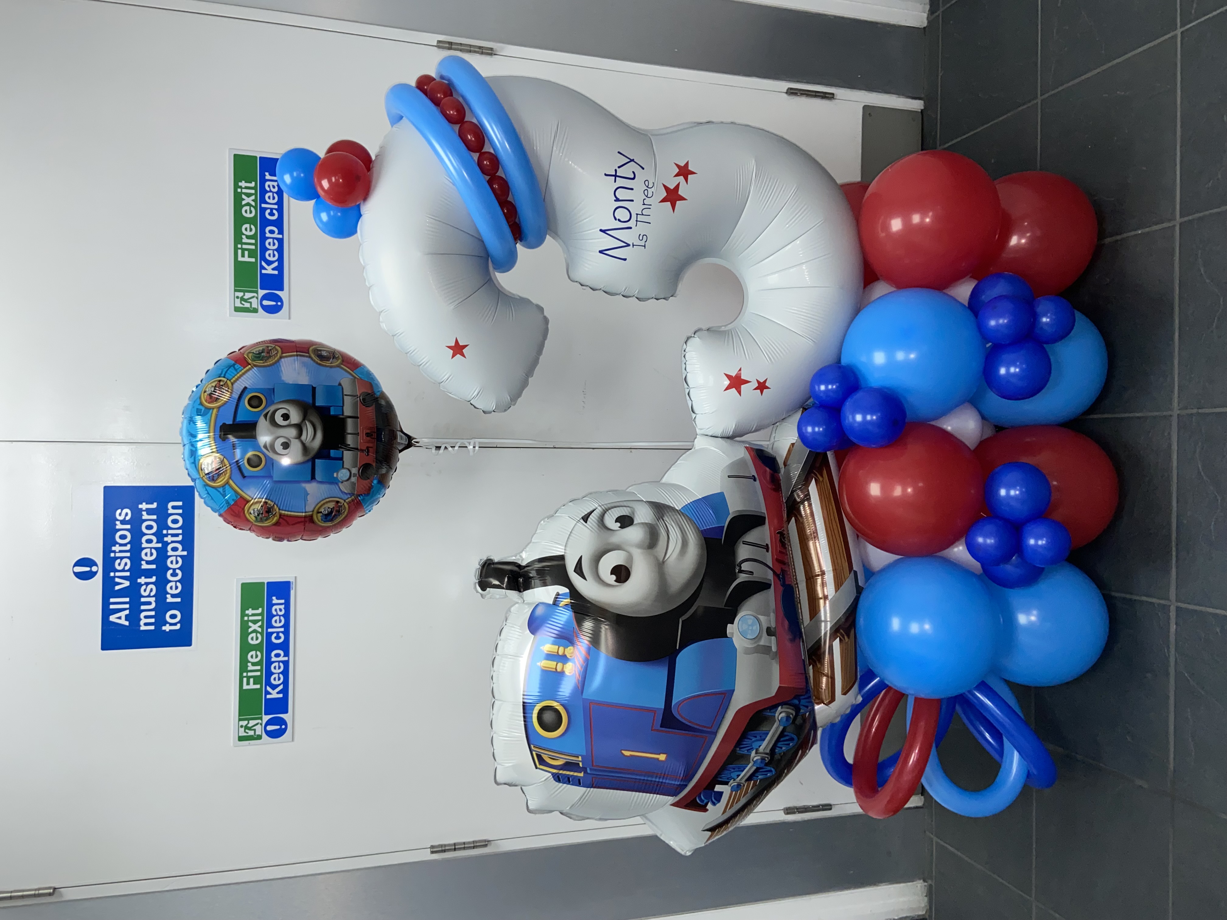 Balloon Number Displays - Hire, Balloon Displays, Bouncy Castle, Soft ...