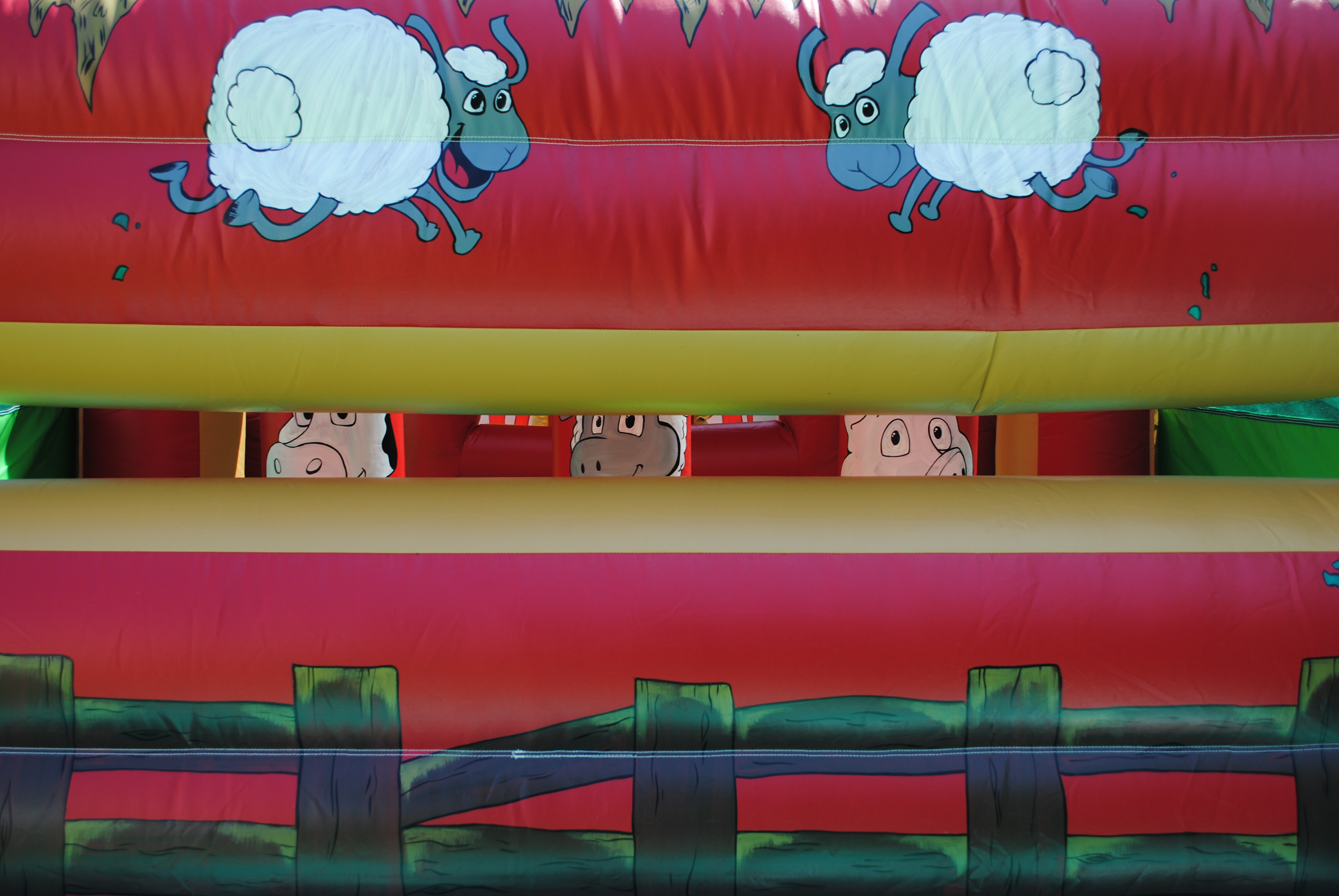 14 x 56ft Farmyard Obstacle Course - JV Bouncy Castle Hire Farnborough ...