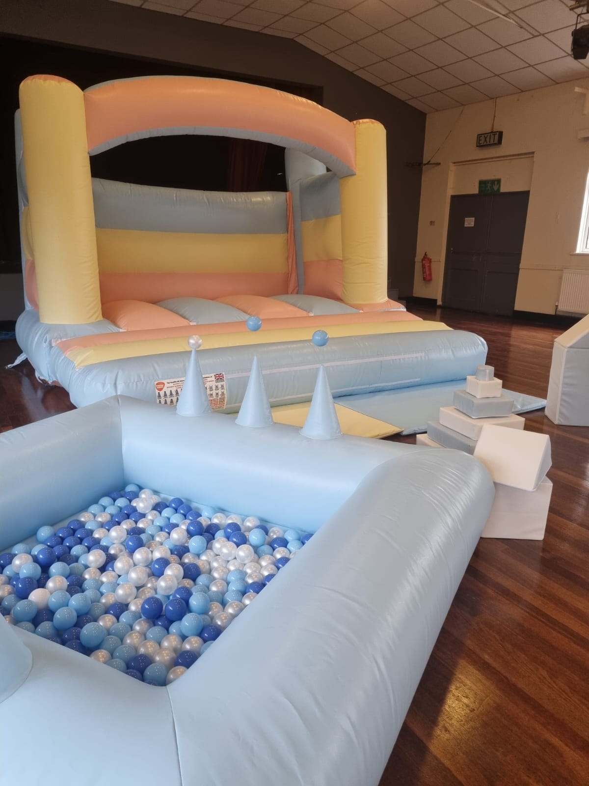 Jolly jump and play combination deals