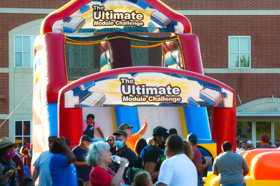 THE Ultimate Module Challenge - Dual Lane 20ft Climb-n-Slide- I13 - We ...