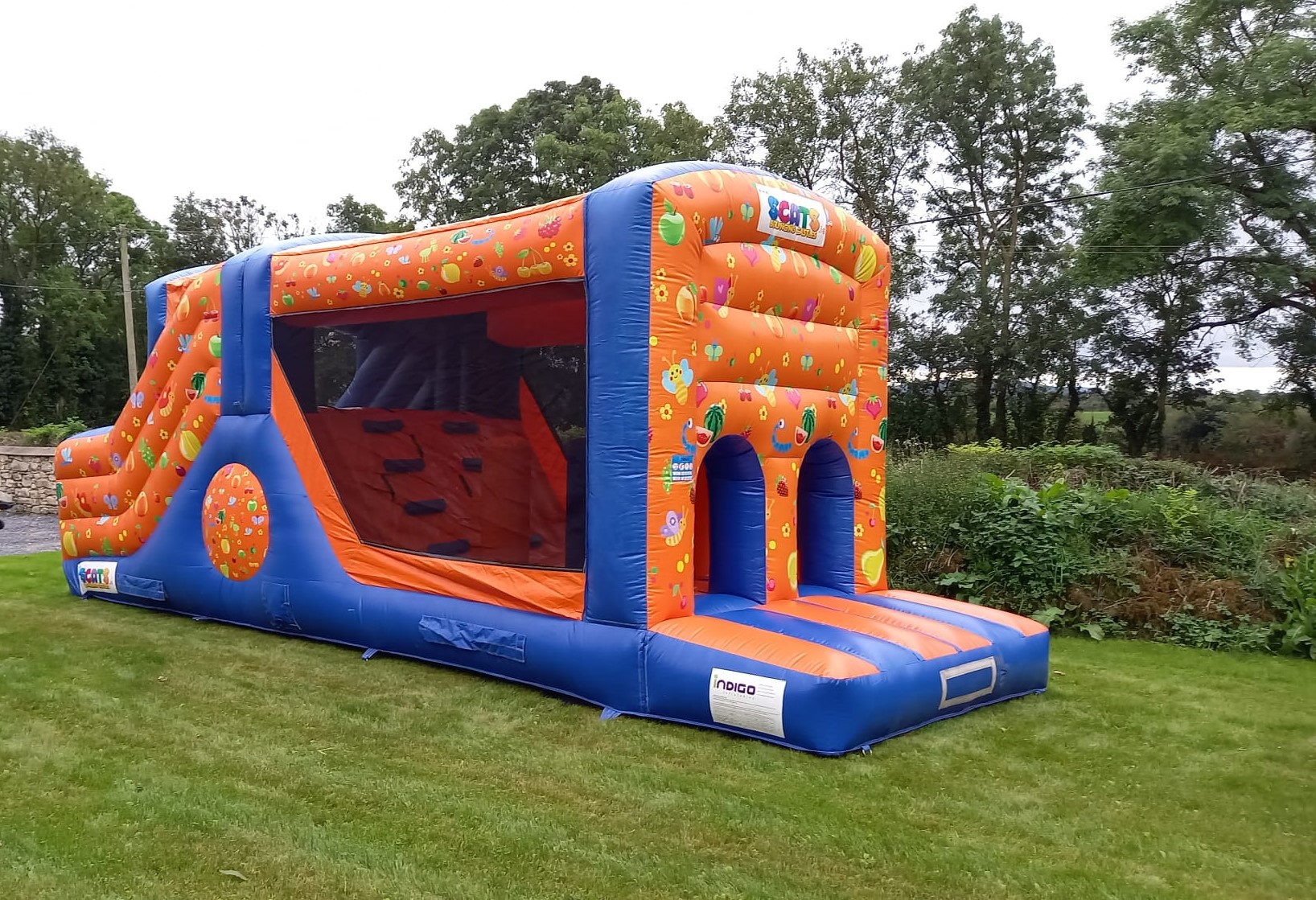 Jungle Fun Run - SBC122 **1 Day & 2nd Day Free** - Bouncy Castle Hire ...