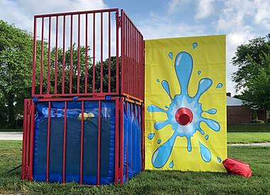 Dunk Tank - Rentals in Wisconsion | Blue Sky Inflatables, LLC