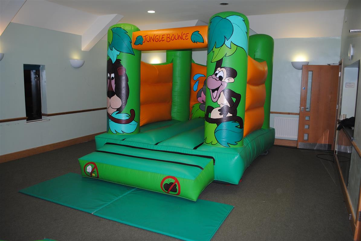 10 x 12ft Jungle Bouncy Castle - JV Bouncy Castle Hire Basingstoke ...