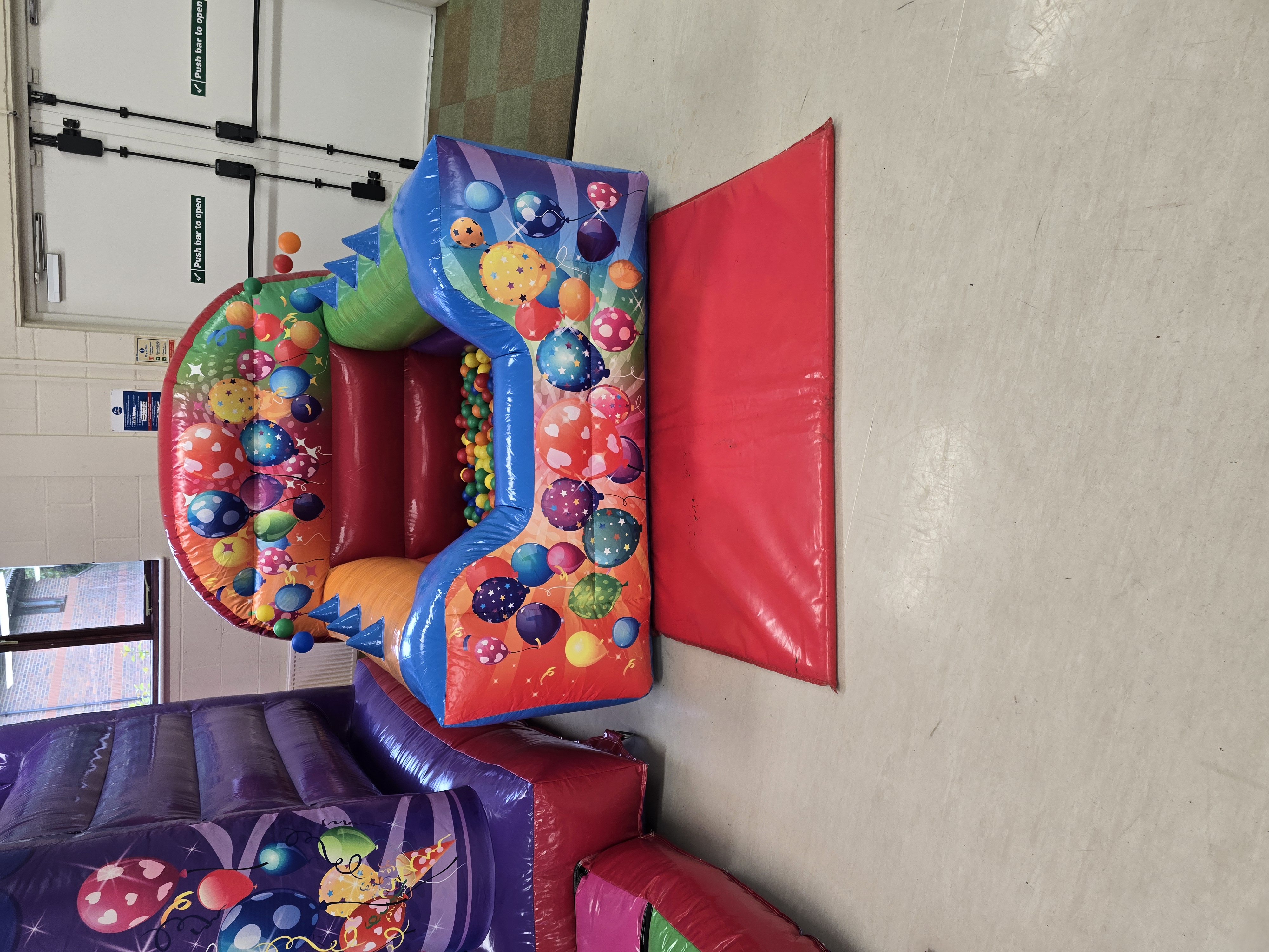 Balloon Ball Pit - Hire in Reading | Kendalls castles