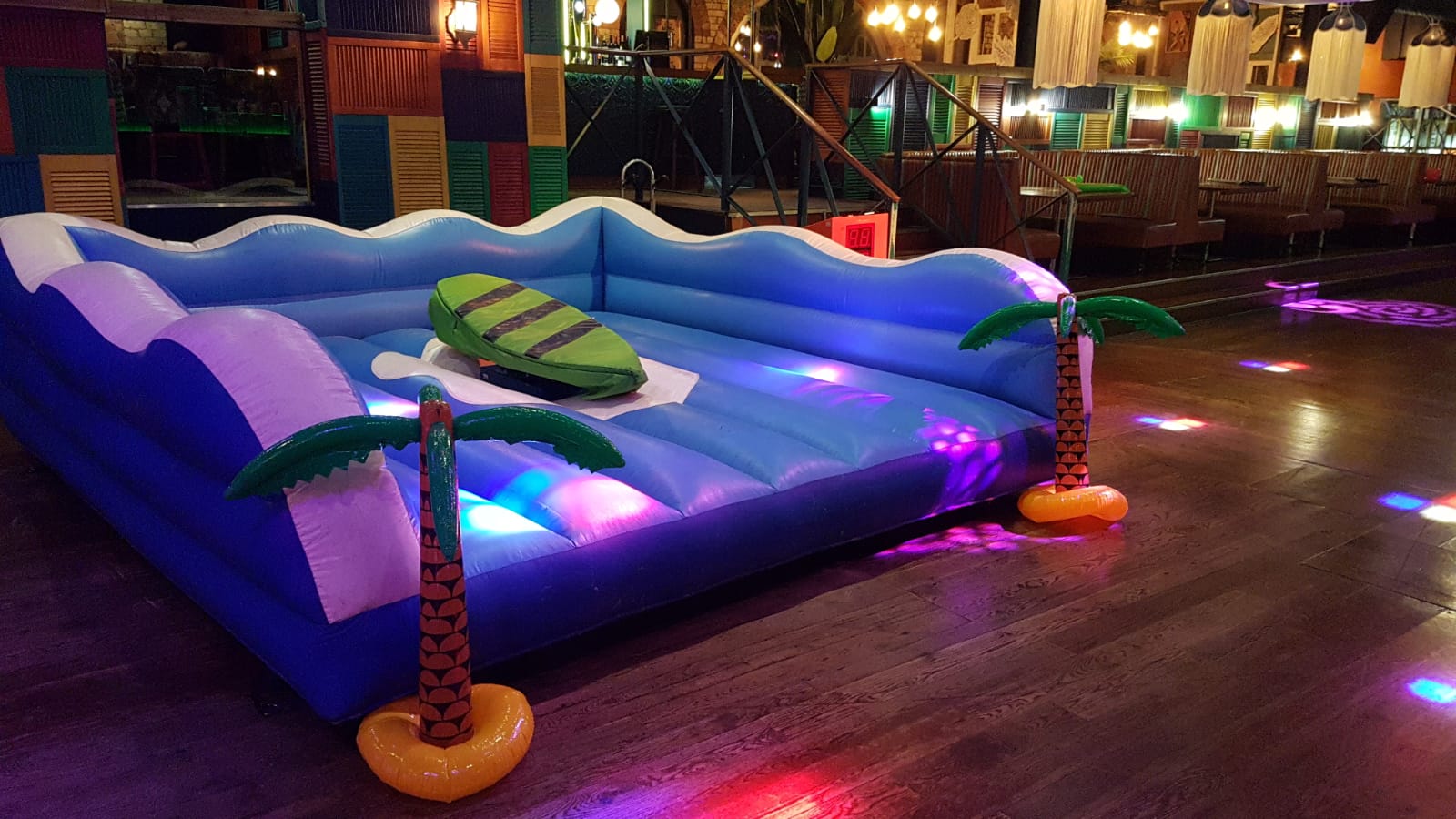 Surf Simulator Hire,Surfing Simulator Game For Rental,Essex,London,UK