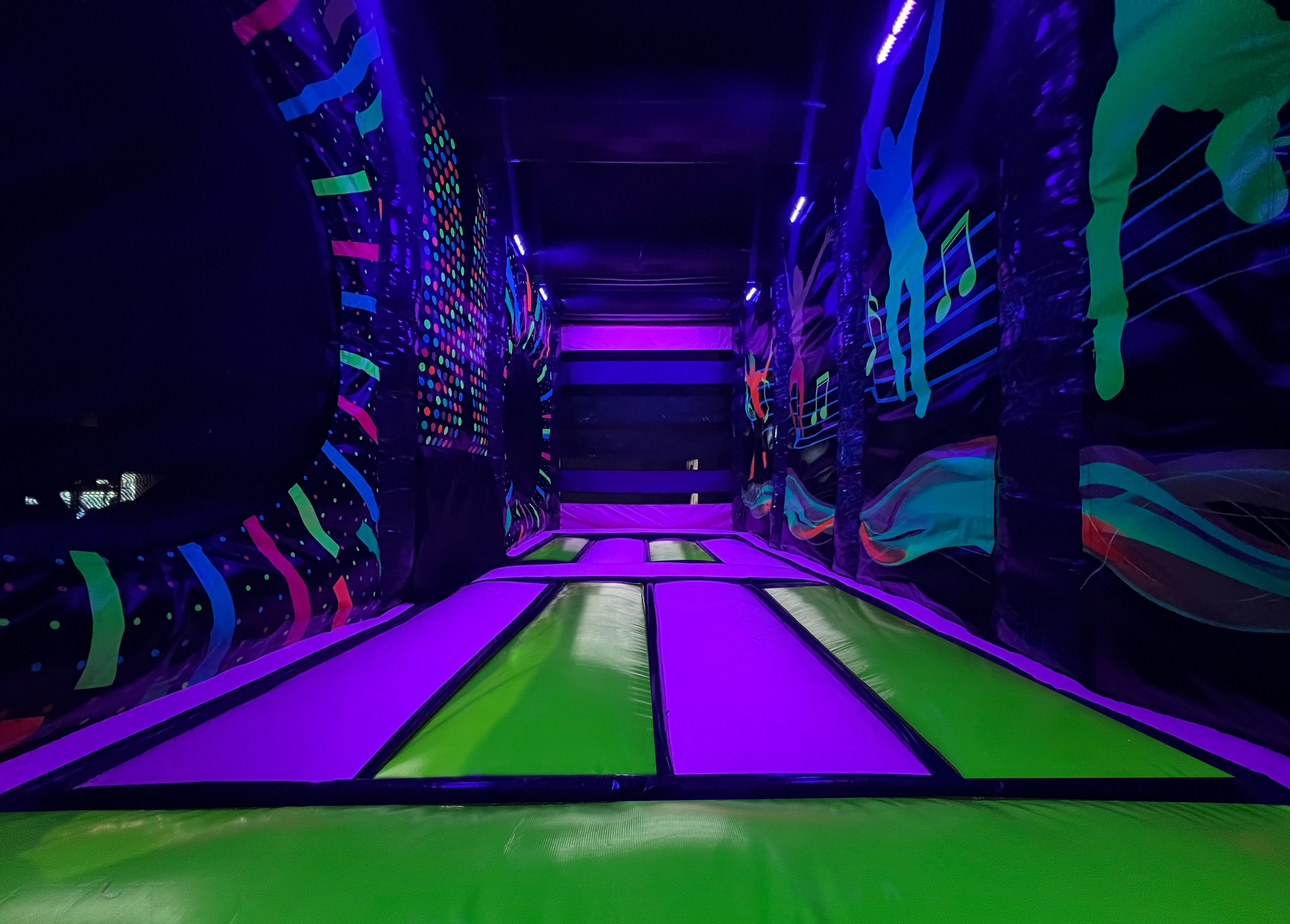80's Boom Box Bounce House - Rentals in Wisconsion | Blue Sky ...