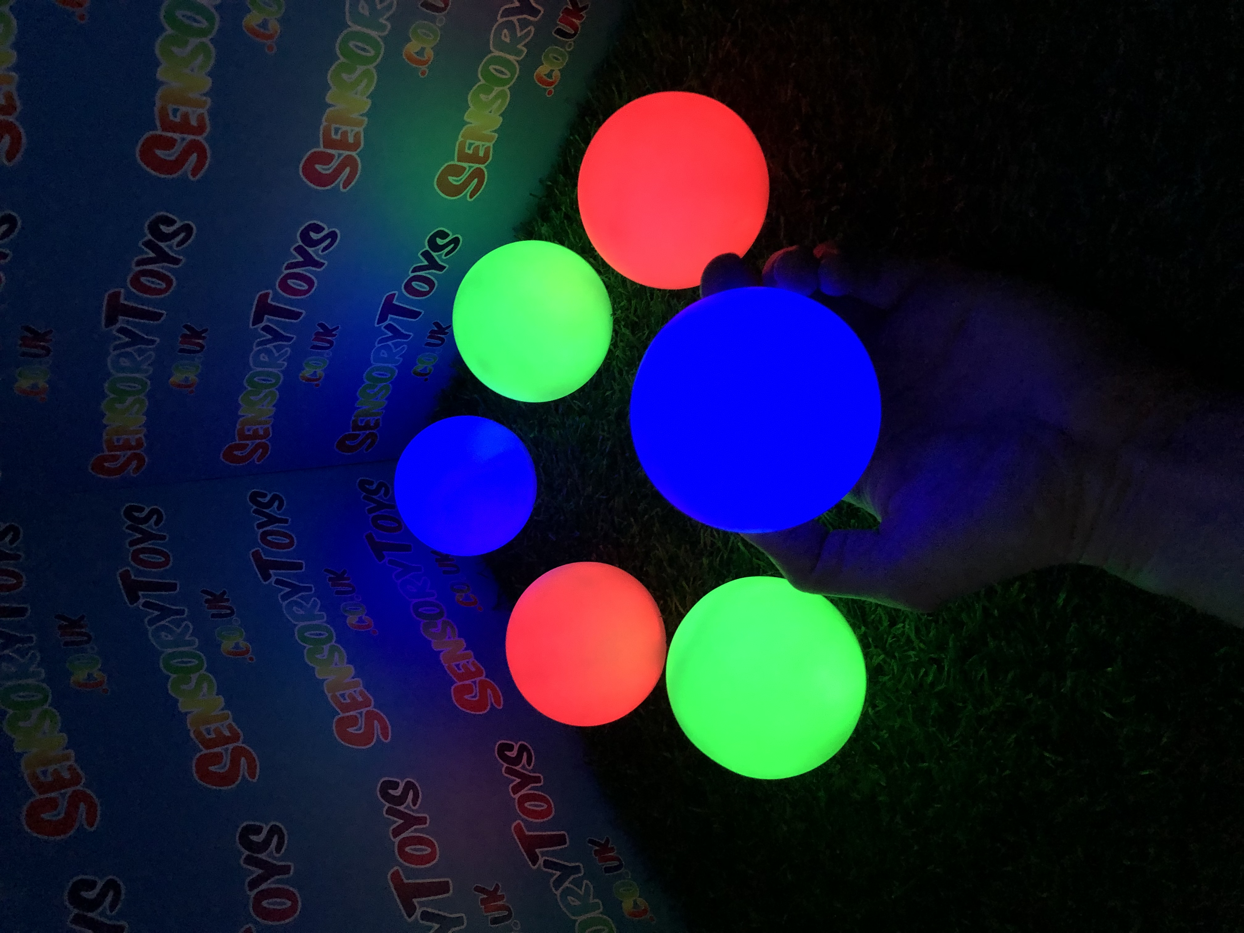 Light Up Sensory Sphere - Free Sensory Toys | Online Toy Shop | Popular ...