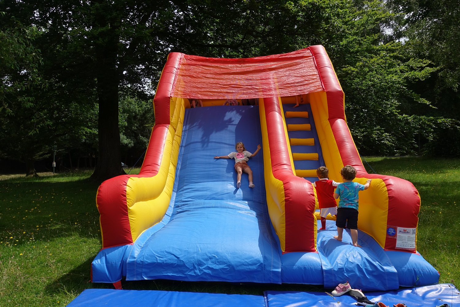 Large 9ft Inflatable Bouncy Slide for Hire in Kent