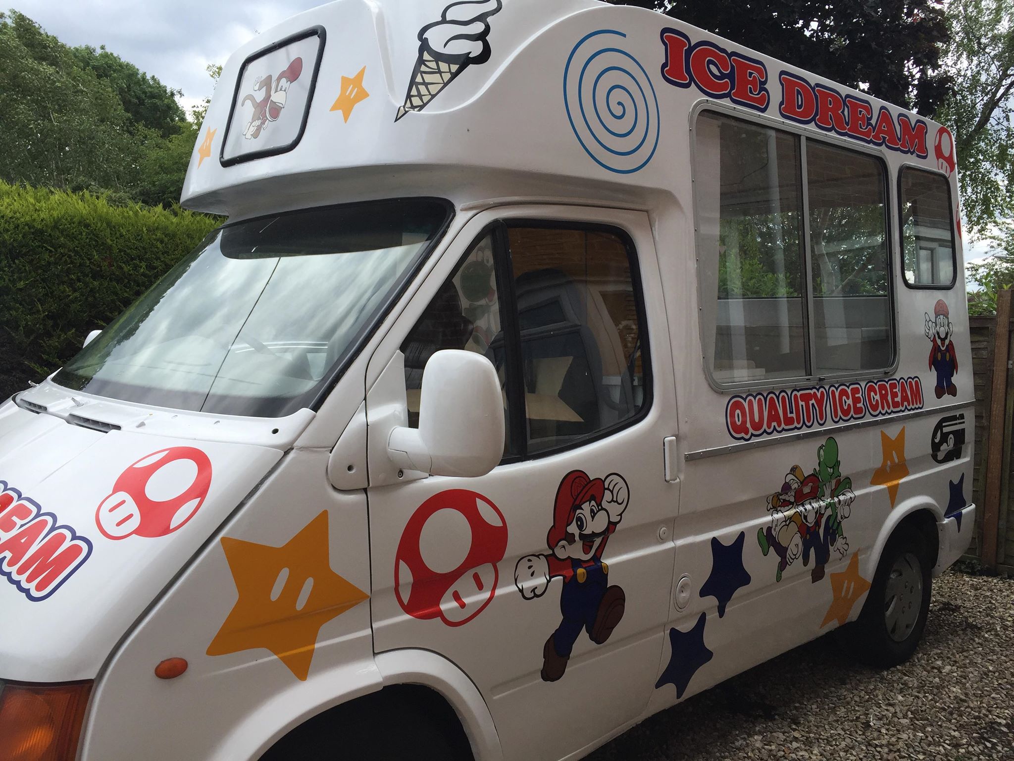 Ice Cream Van Hire - Bouncy Castle Hire in Norwich | Norfolk Inflatables