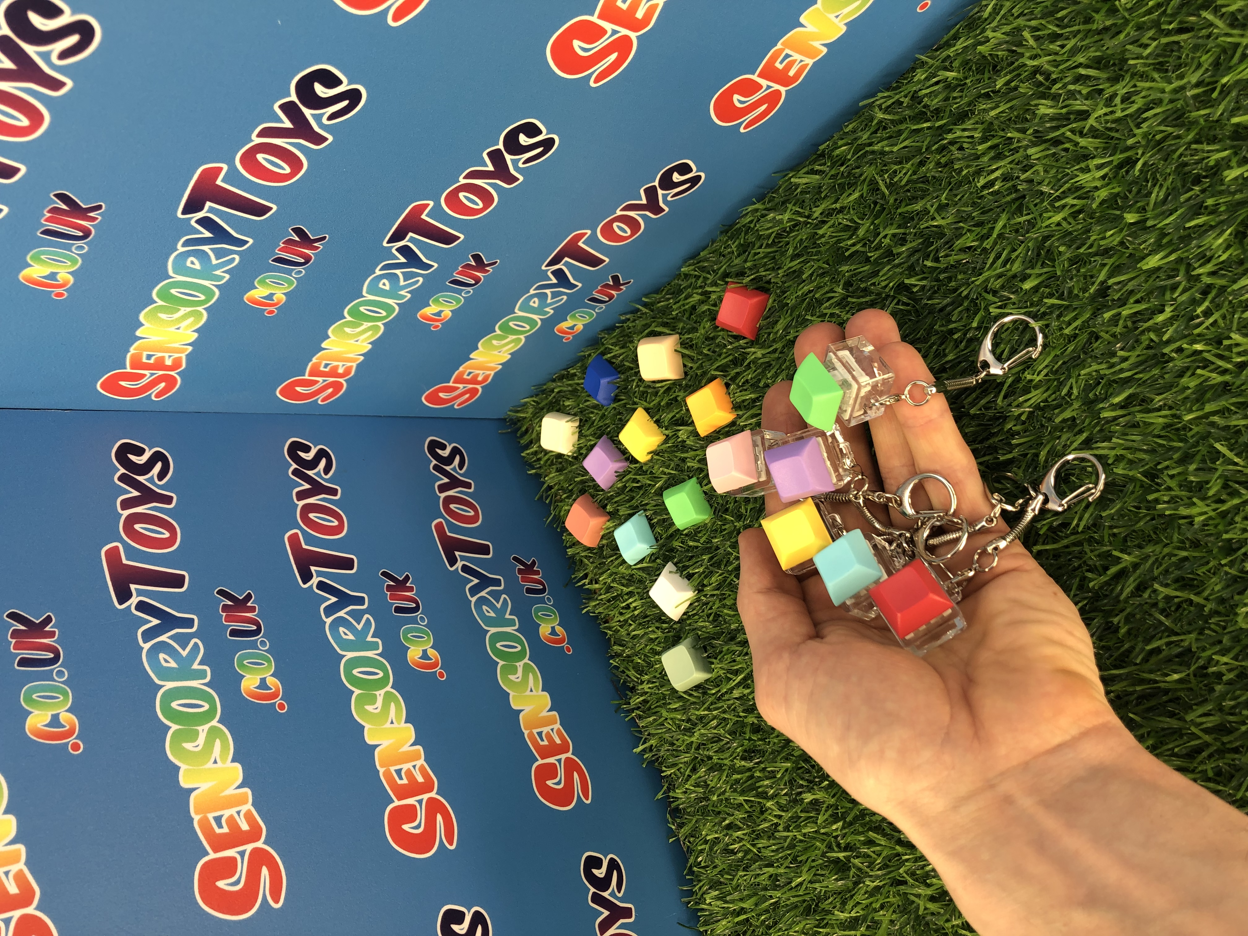 Clicky Keyswitch - Free Sensory Toys | Online Toy Shop | Popular ...