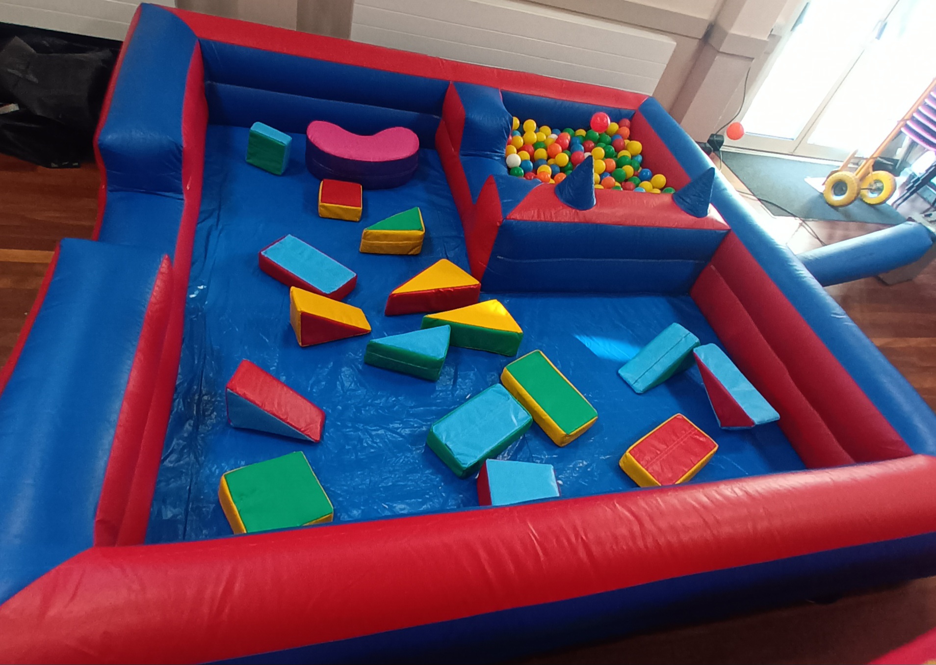 Soft Play - Bouncy Castle Hire in Crawley, Horley, Copthorne, Reigate ...