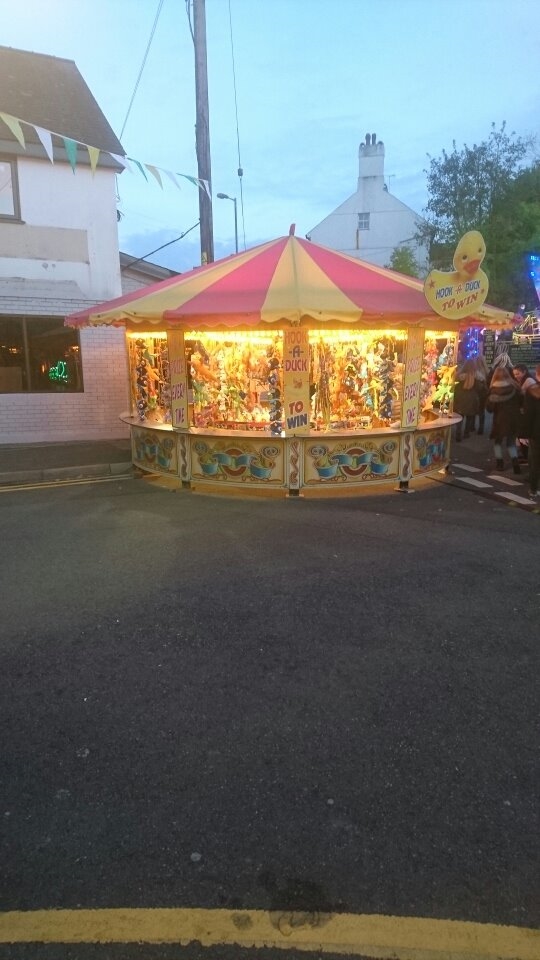 Hook a Duck Round Stall | Fairground Game Stall Hire UK-Wide