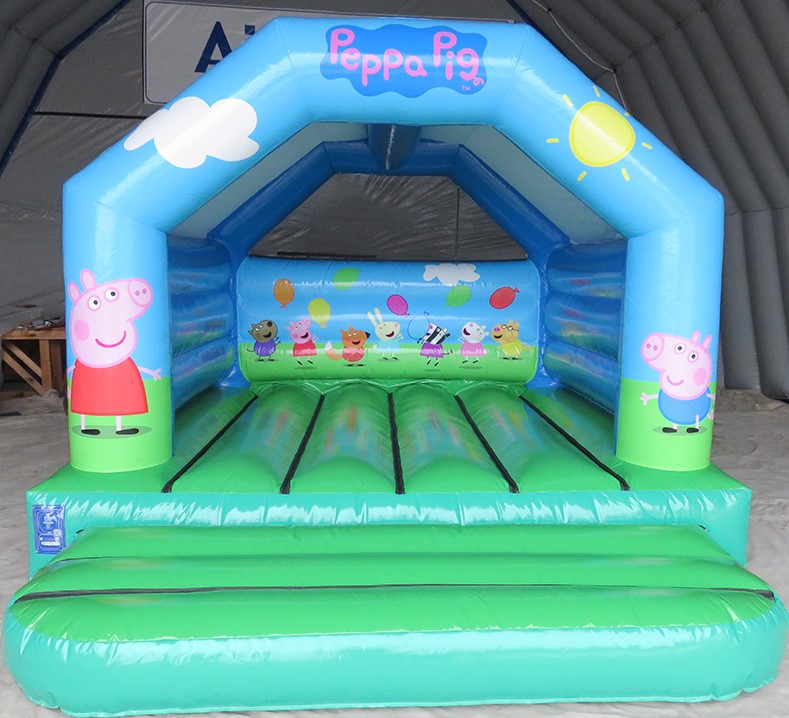 Peppa Pig Bouncy Castle (12 x 15) - Bouncy Castle & Rodeo Bull Hire in ...