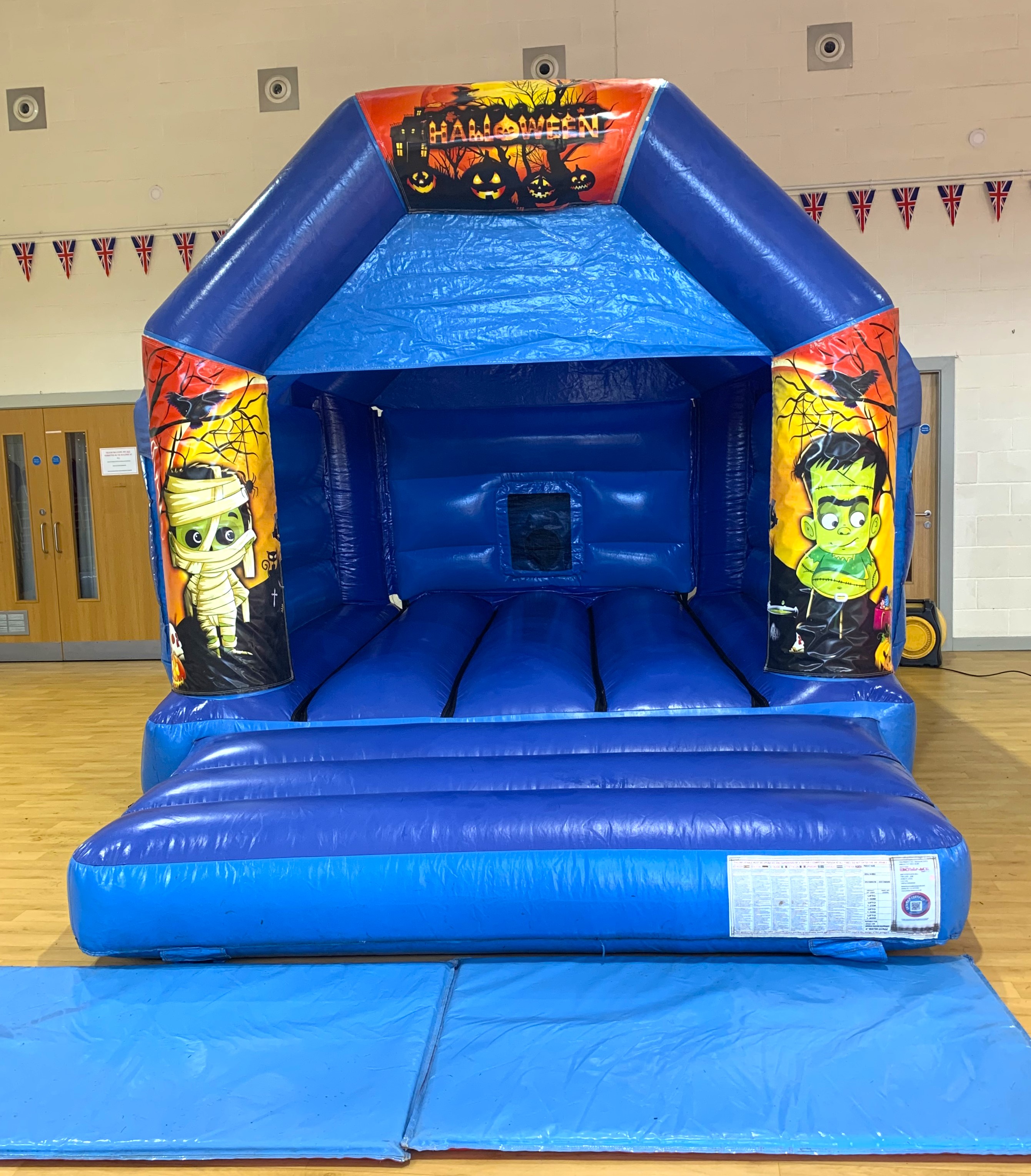 Inflatable castles | Kings Bouncy Castle Hire Cheltenham Inflatable castles | Kings Bouncy Castle Hire Cheltenham
