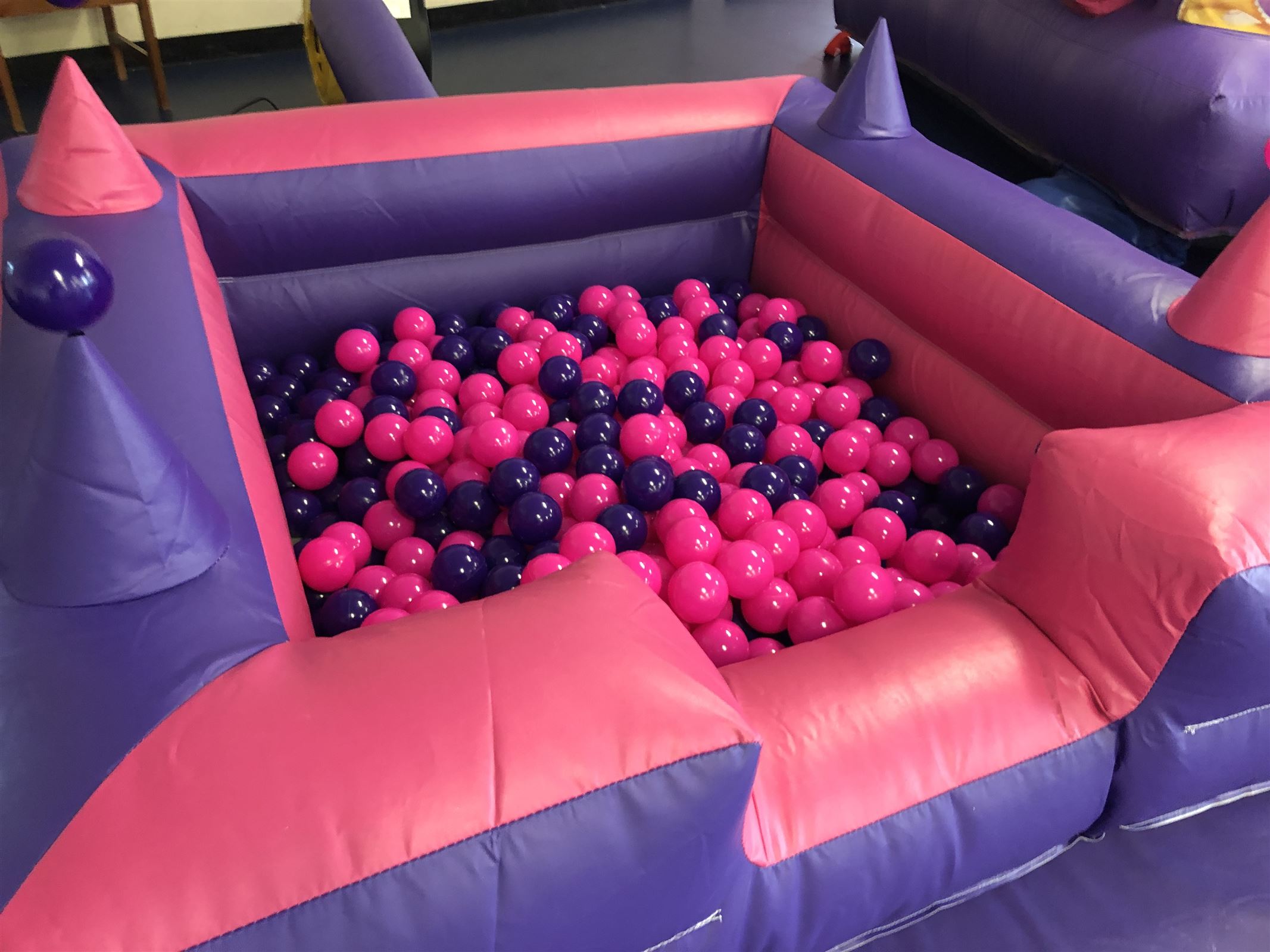 Inflatable Ball Pond (Pink and Purple) with Balls and Air Jugglers