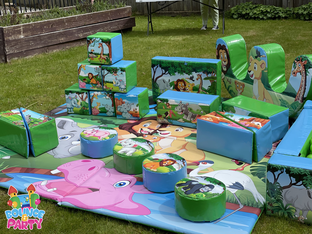 Jungle Themed Soft Play & Ball Pool Setup - Children's Party ...