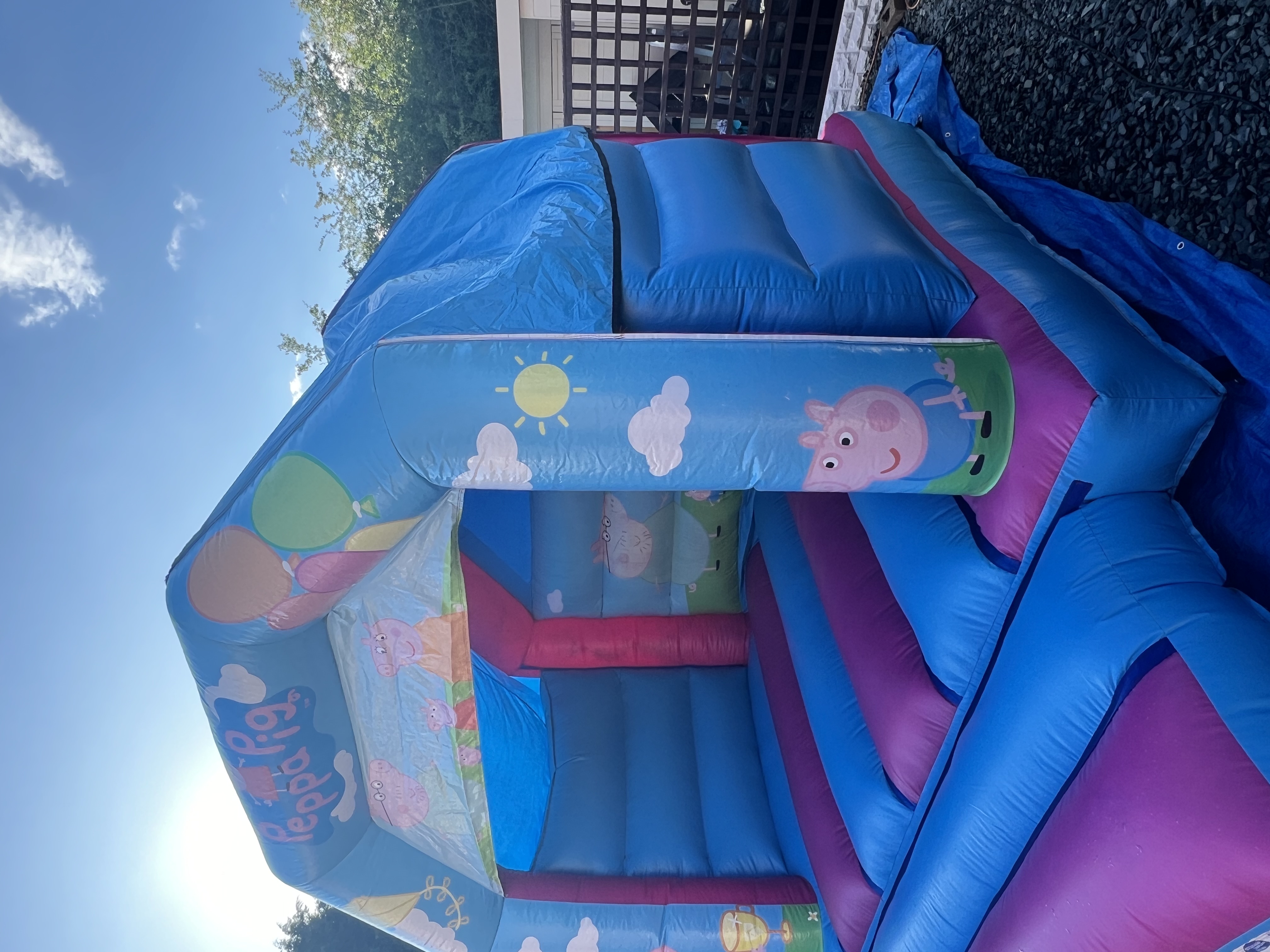 Pig Bouncy Castle 12 x 12 x 9.5 - Hire in nottinghamshire | bassetlaw ...