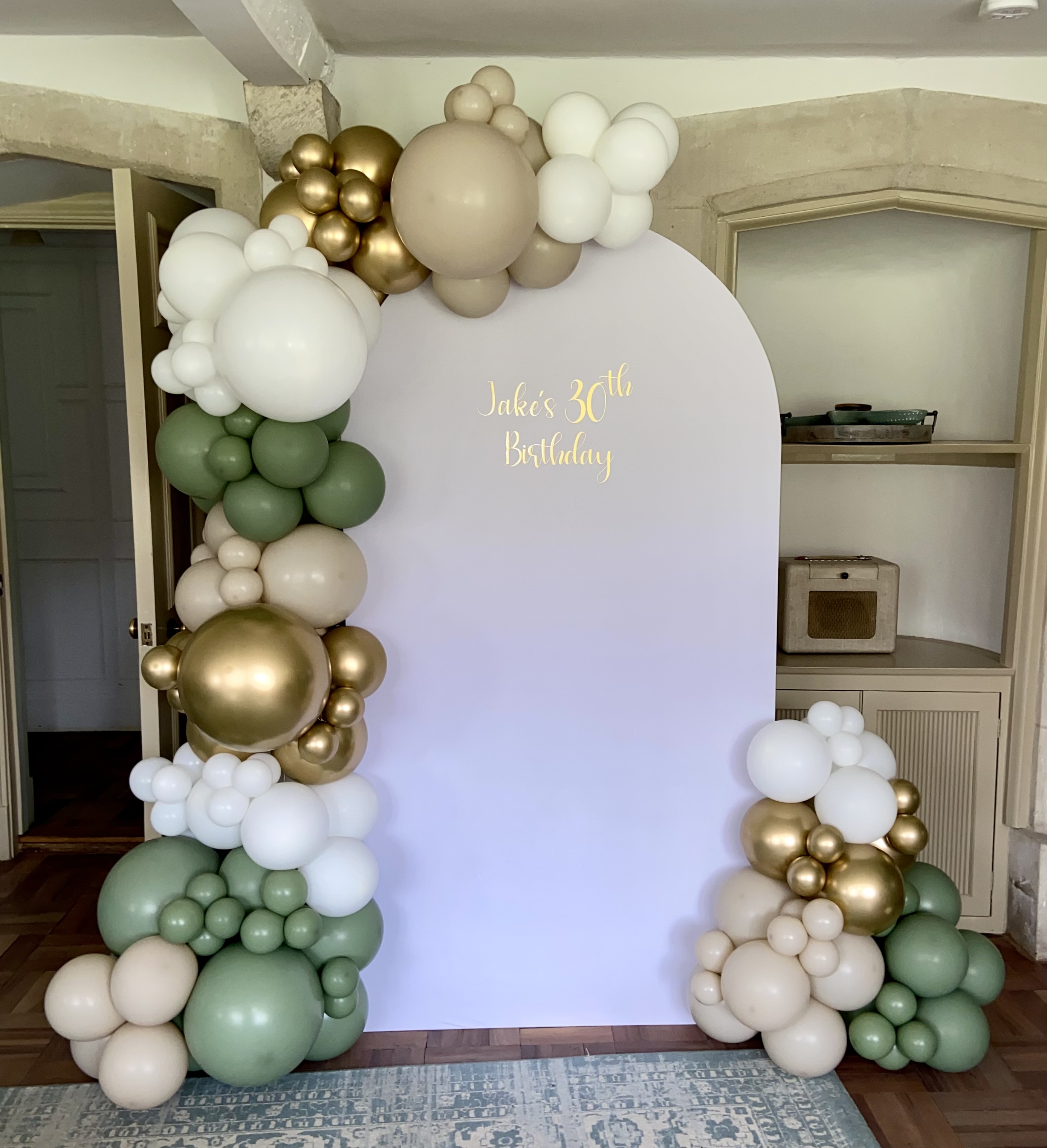 Single Sailboard Display And Balloons - Hire, Balloon Displays, Bouncy ...