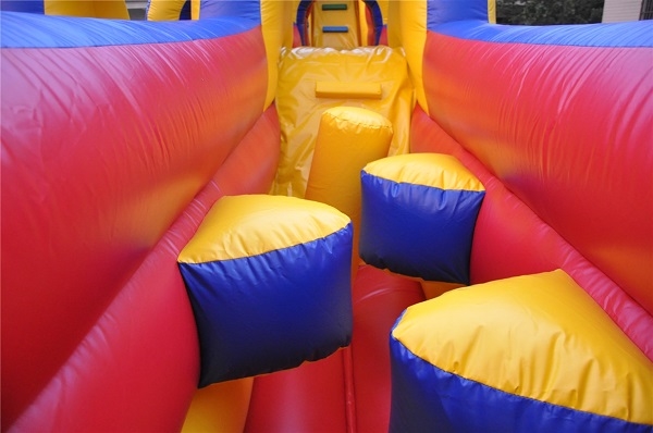 Huge inflatable obstacle course. Bouncy castle Hire Auckland.