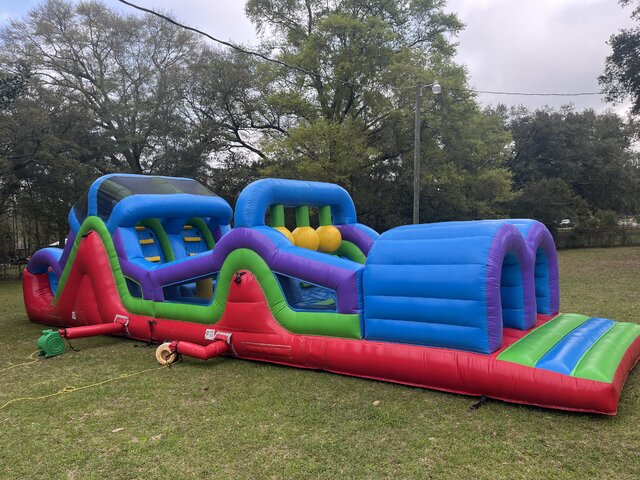 Total Wipeout obstacle - Hire in florida | Rip Roaring Rentals