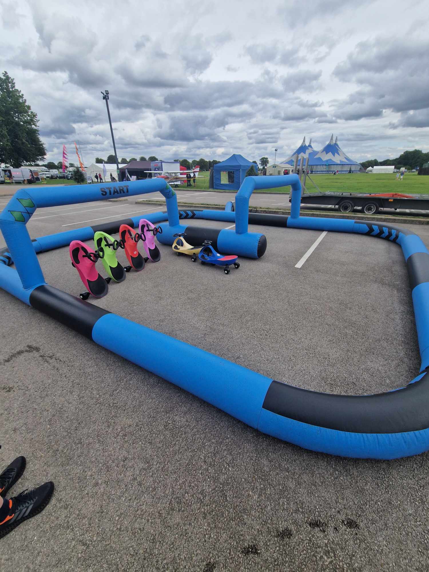 Didi Car Track - Hire in Lincoln | Lincs bounce