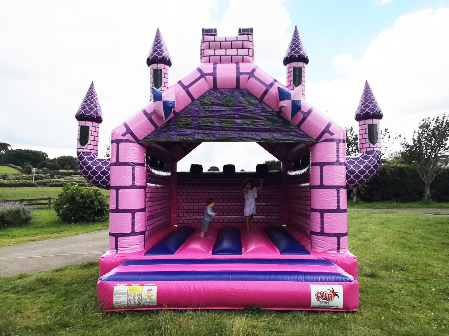 Pink Bouncy Castle - Hire in christchurch | The Fun Team Christchurch