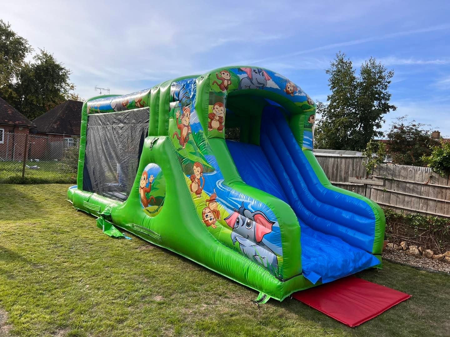 Obstacle/Assault Courses - Hire in northampton | elliotts castles