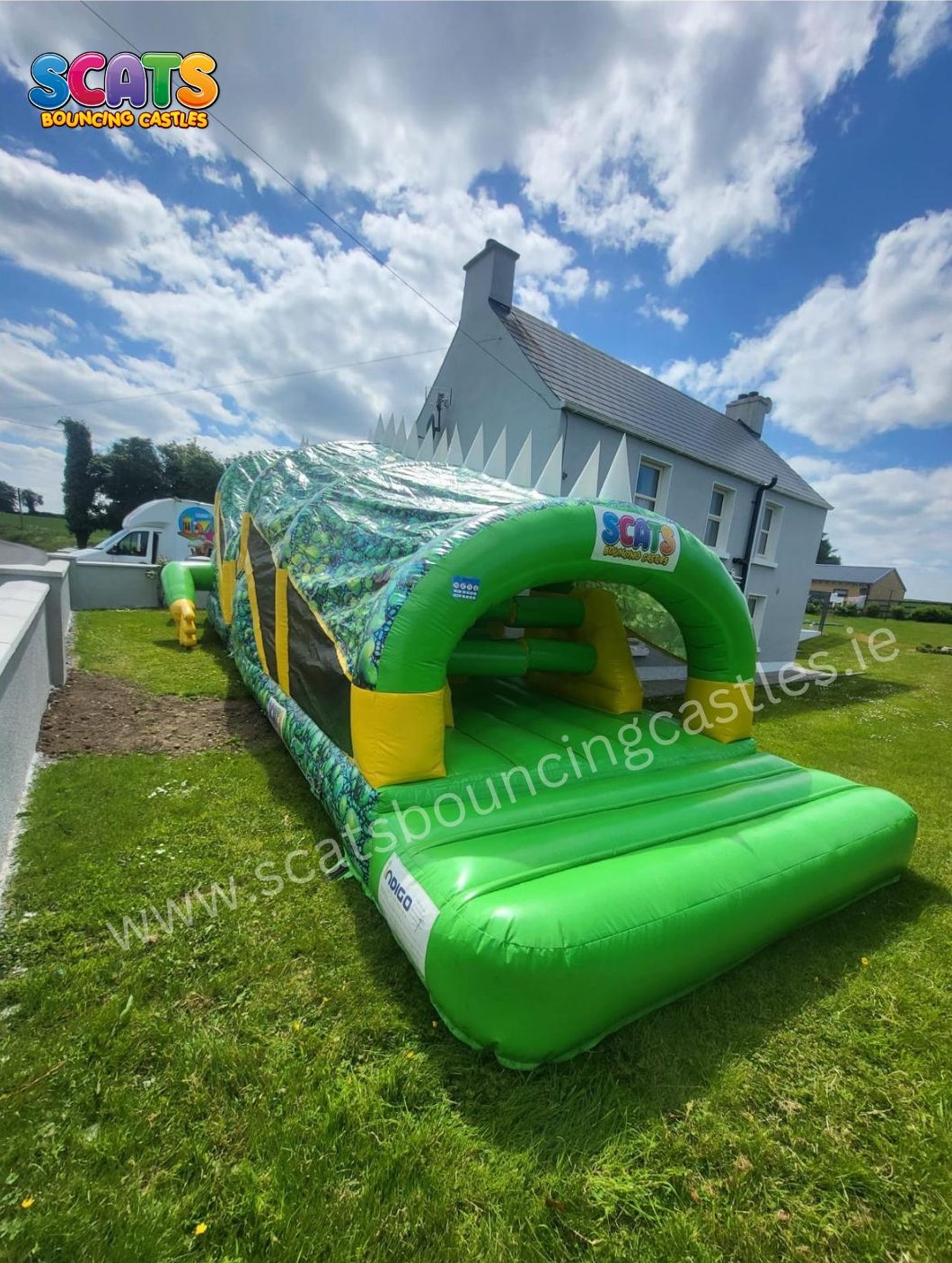 Lizard Obstacle - SBC211**1 Day & 2nd Day Free** - Bouncy Castle Hire ...