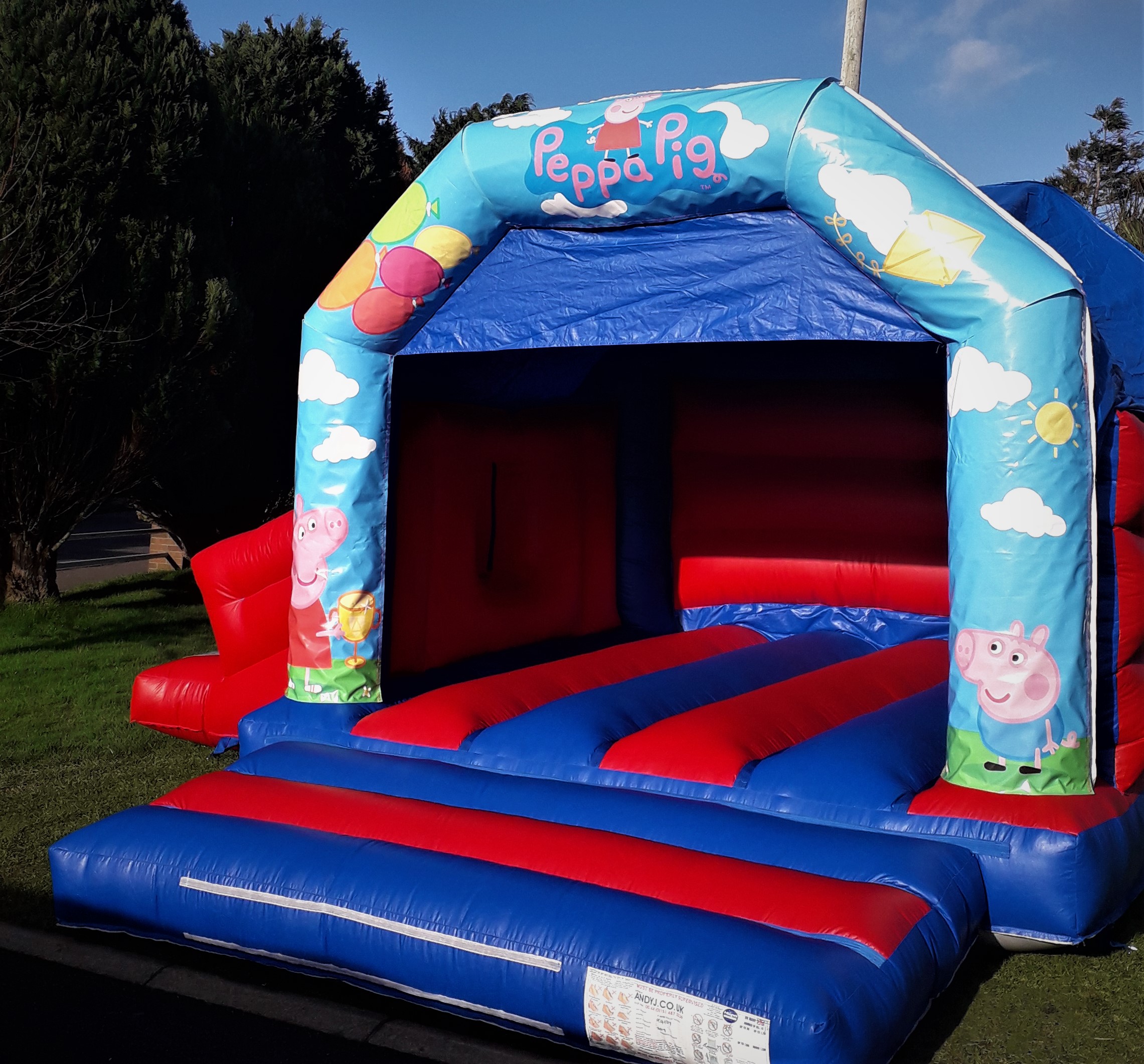 17ft x 15ft Pippa Pig Banner Combi Castle - Bouncy Castle Hire ...