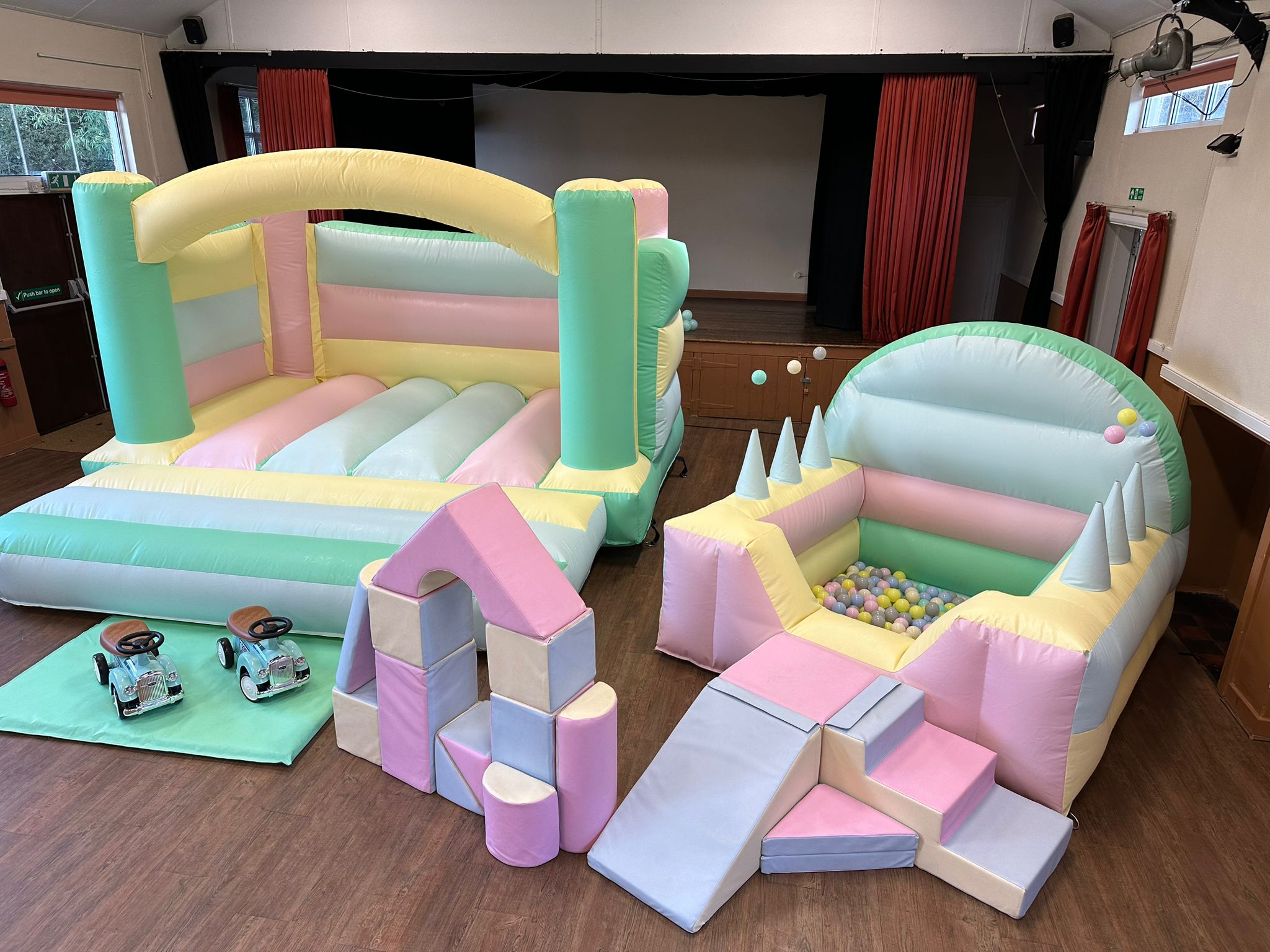 The Pastel Bouncy Castle & Soft Play Package - Hire in Ware, Hoddesdon ...