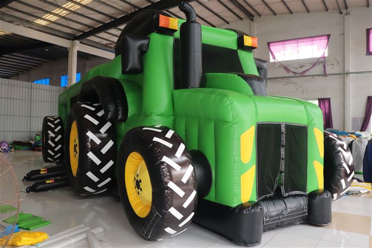 John Deere Tractor and Trailor Obstacle Course - Hire in Co Westmeath
