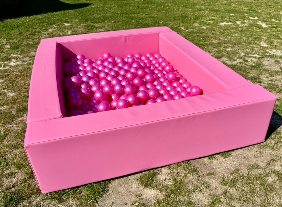 Ball Ponds - Bouncy Castle Hire in Bromley Croydon South East London ...