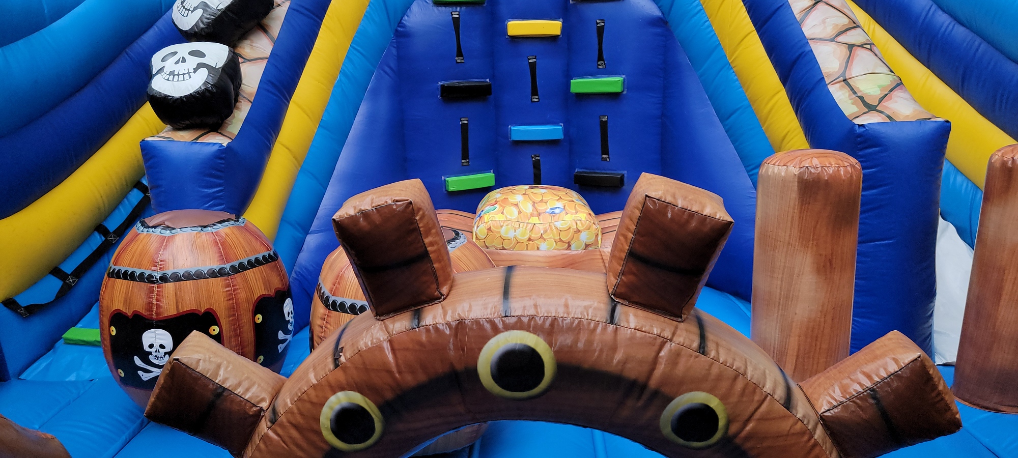 Treasure Island Obstacle course - Hire in AL | Bouncers Inflatable Rentals