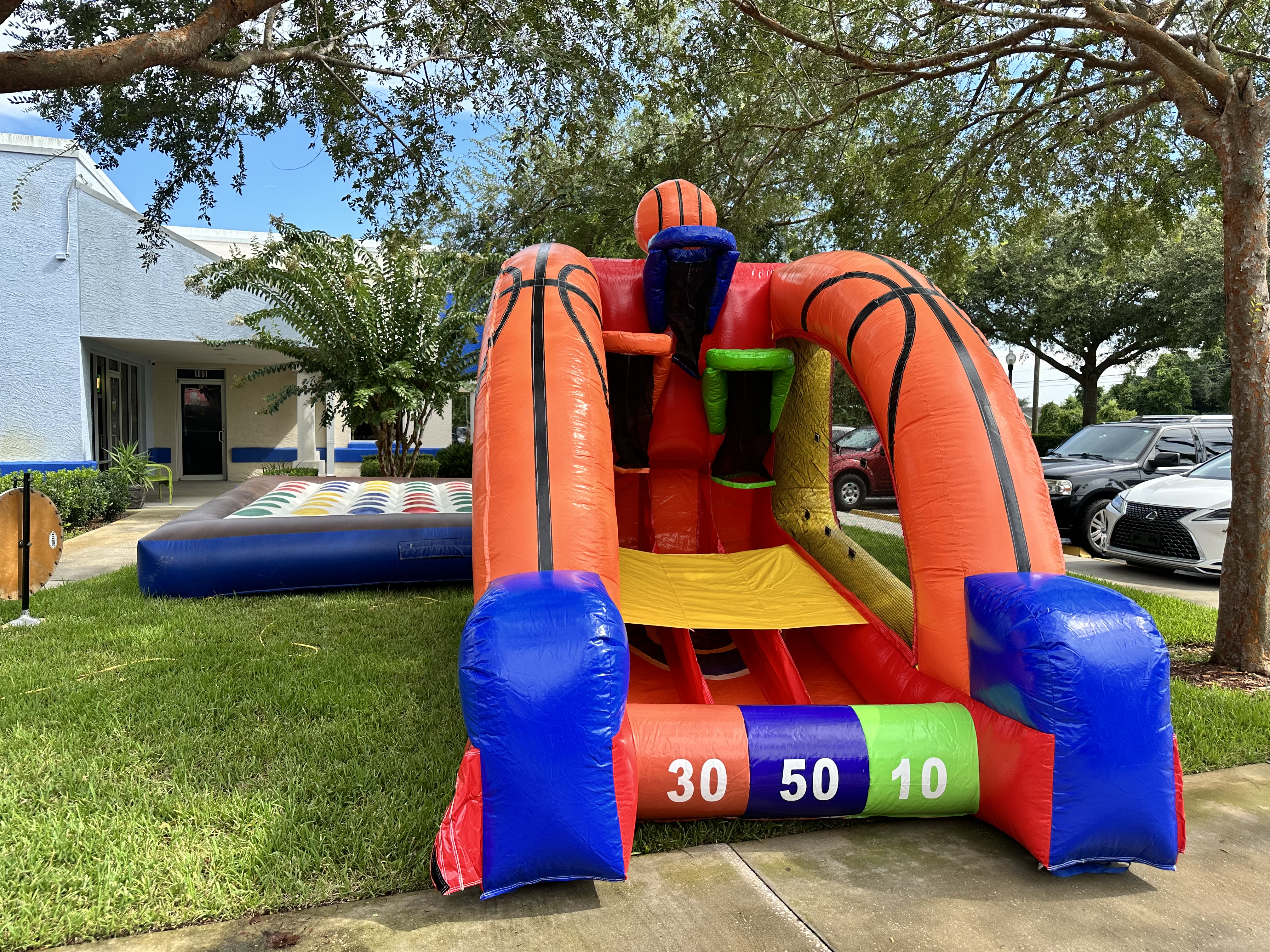 Giant Basketball - Rent in Florida | Seminole Slides and Such