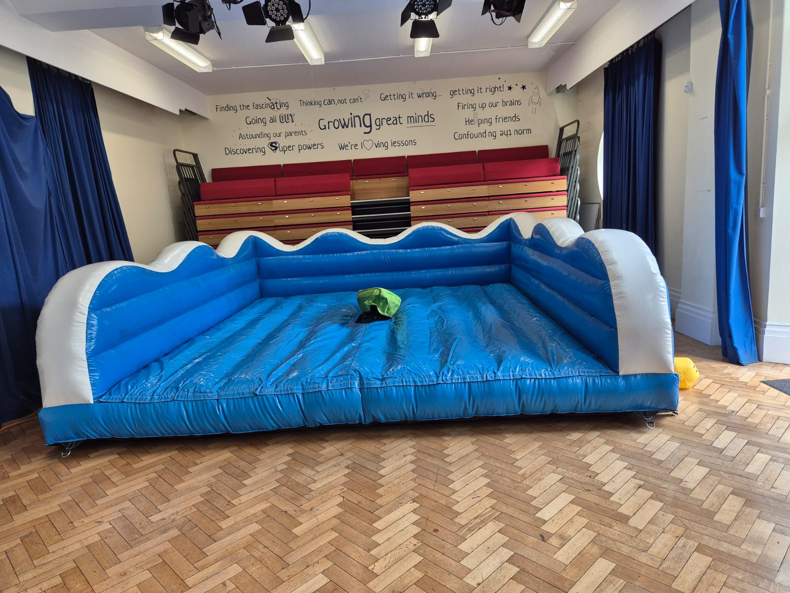 Surf Simulator Hire,Surfing Simulator Game For Rental,Essex,London,UK