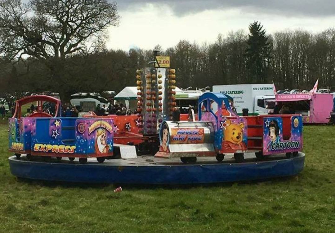 Fairground Rides - Bouncy Castle Hire in Ross-on-wye, Herefordshire ...