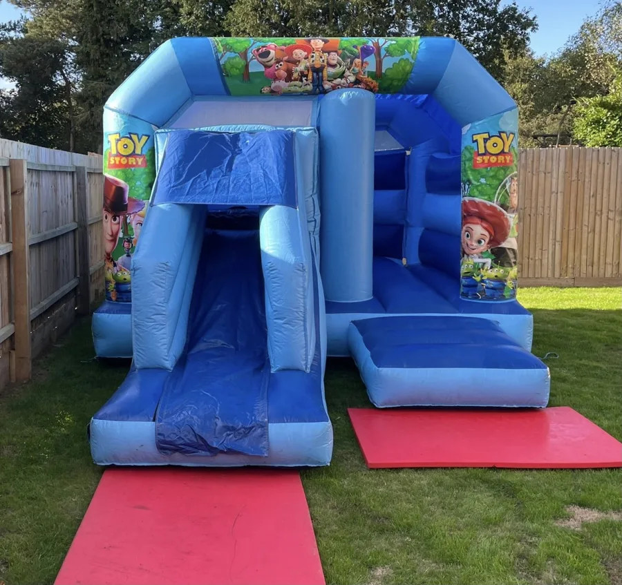 Bouncy Castles with Slides Hire in Gillingham, Rochester, & Chatham