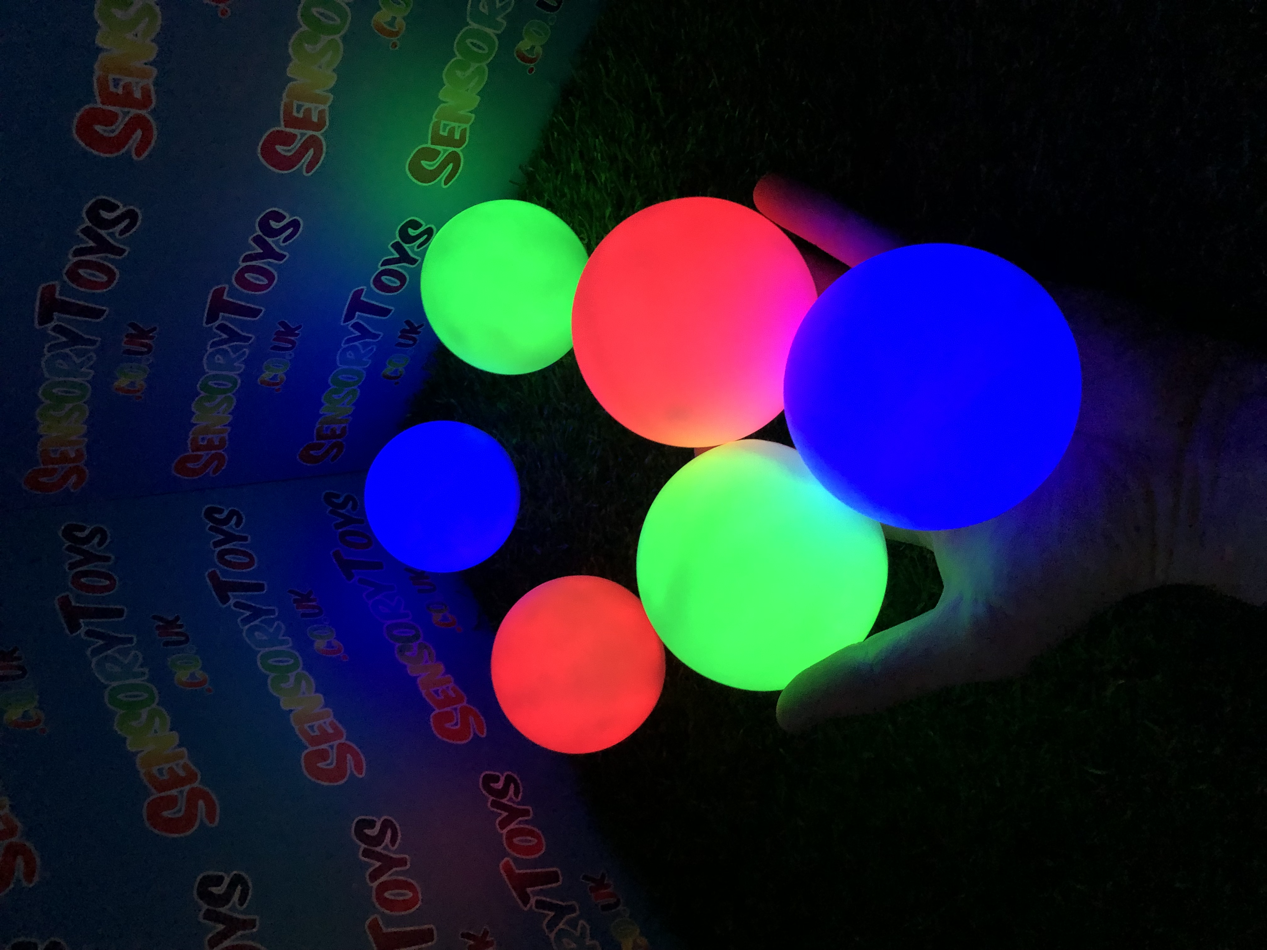 Light Up Sensory Sphere - Free Sensory Toys | Online Toy Shop | Popular ...