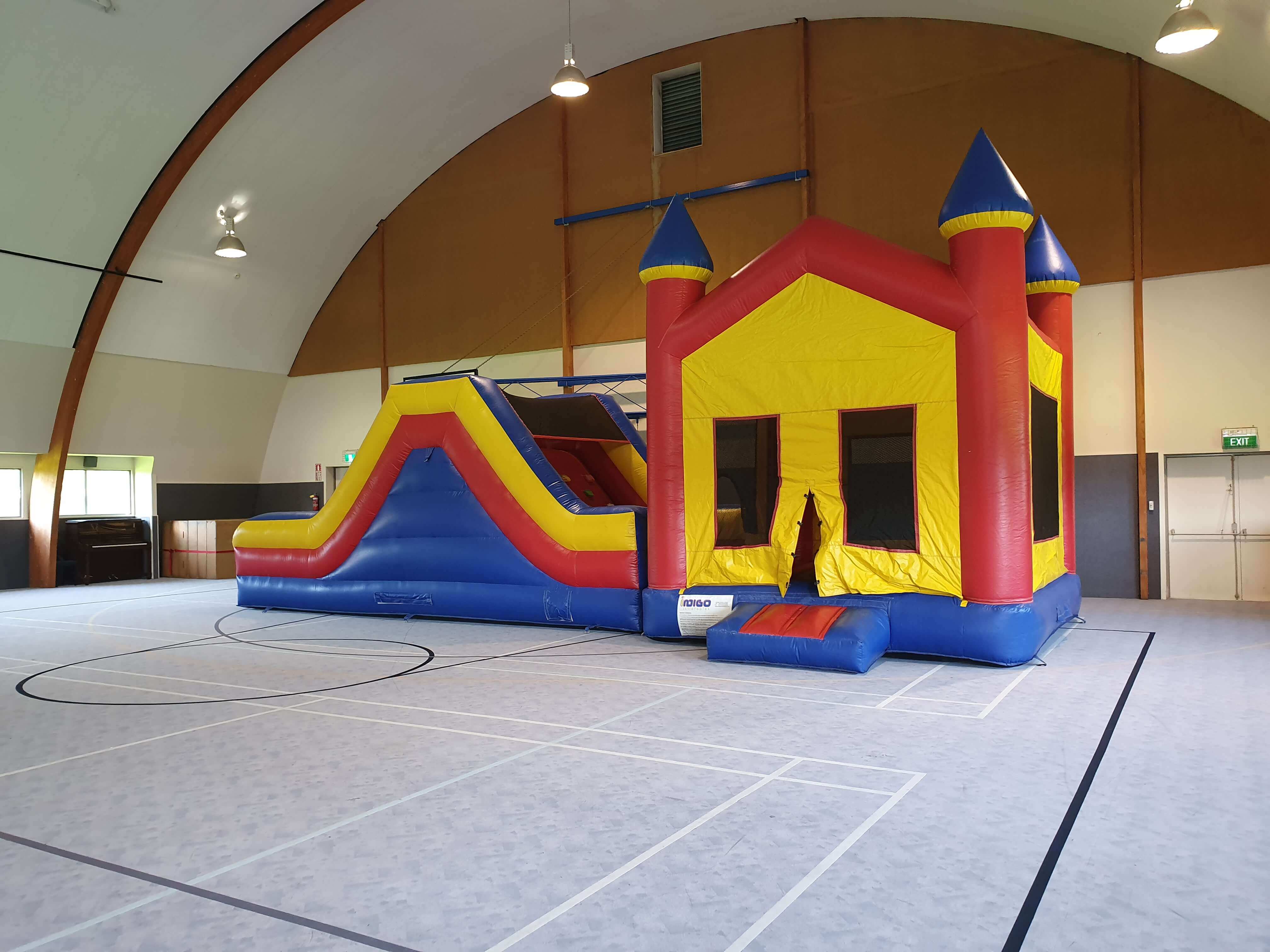 Obstacle Course Slide Castle - Bouncy Castle Hire in Auckland ...
