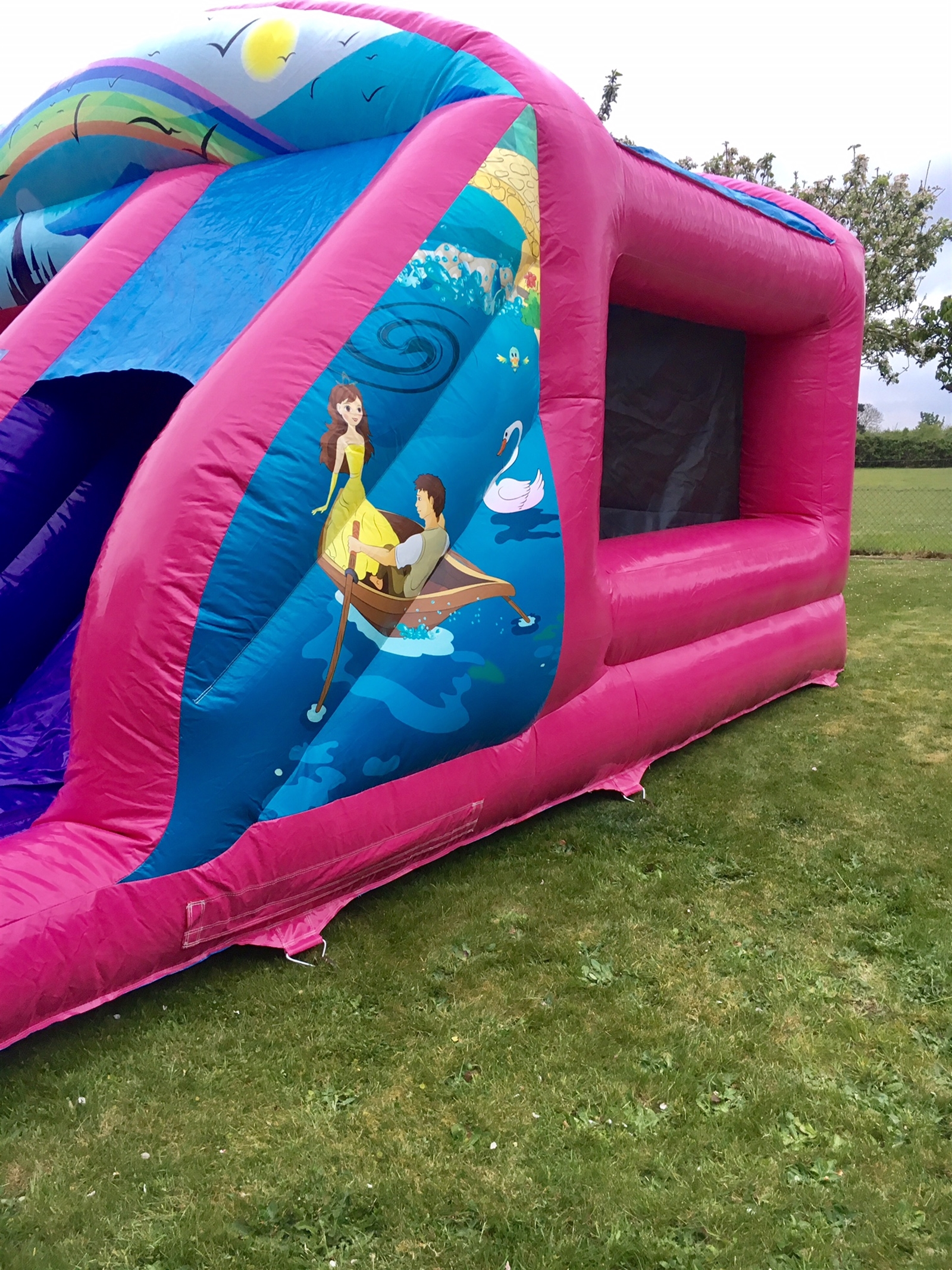 Princess Bounce & Slide - Bouncy castle & Fairground ride hire ...