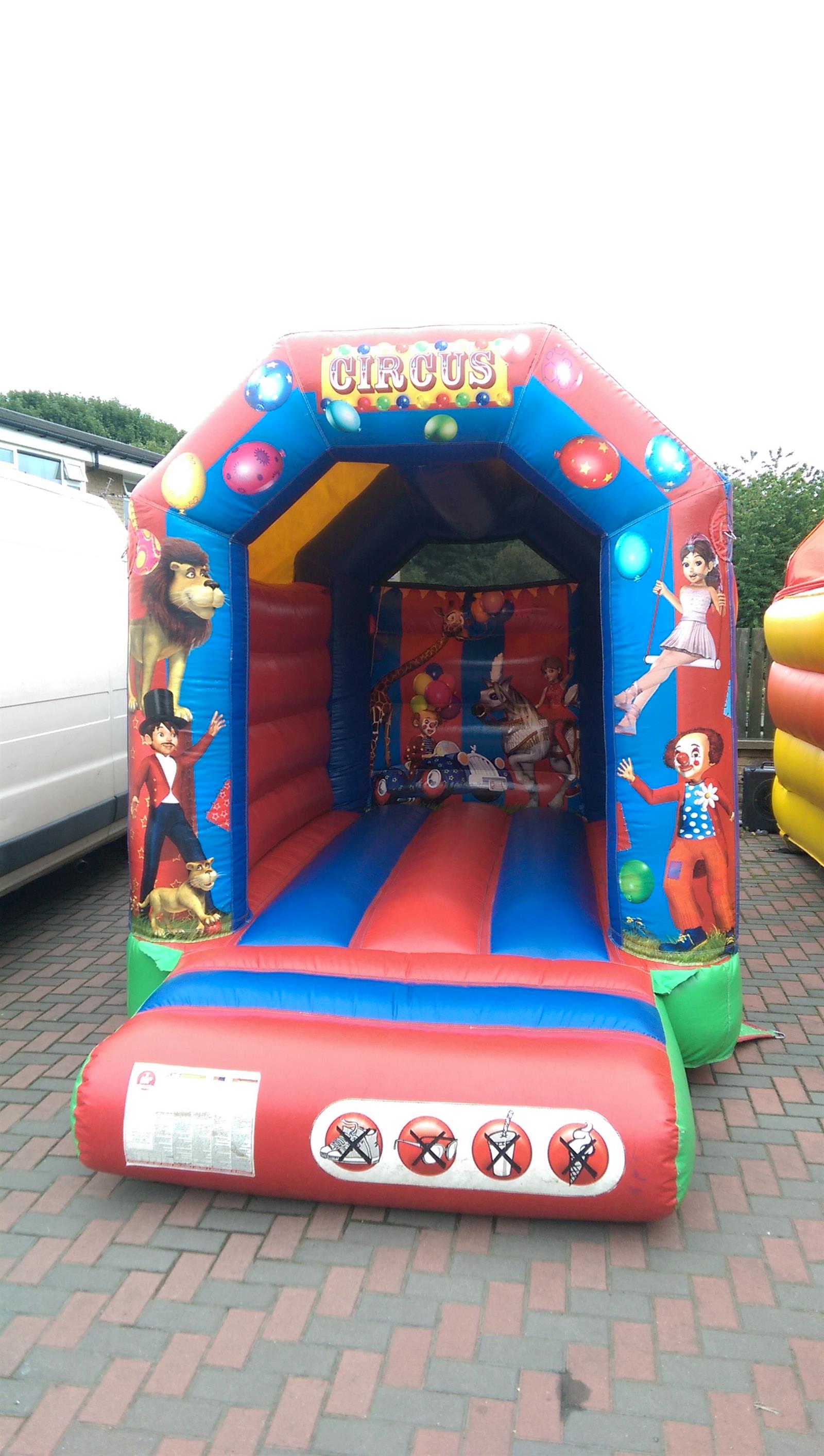 Circus Clown Theme 8ftx11ft - Bouncy Castle Hire in Leeds, Bradford ...