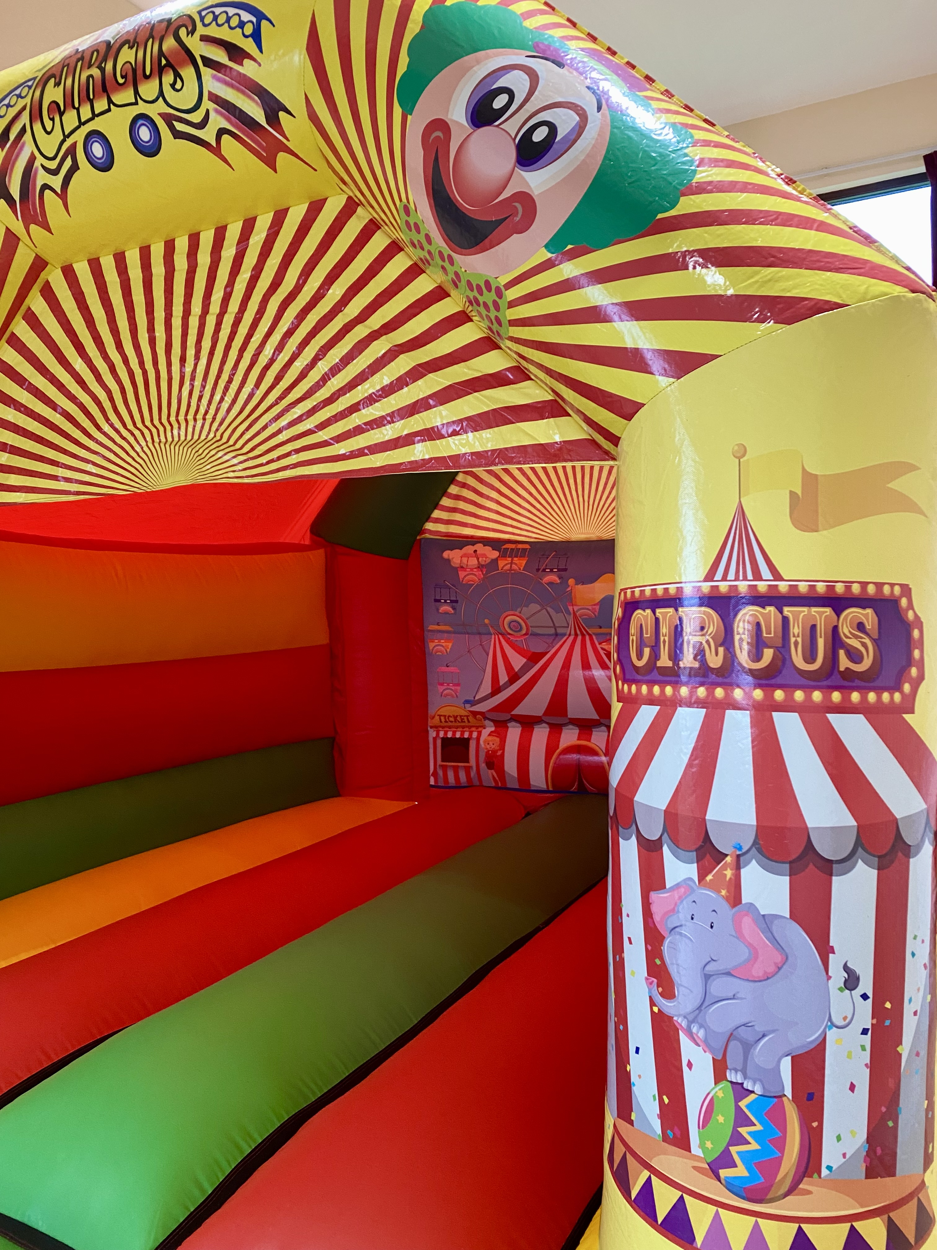 Circus Bouncy Castle - Hire, Balloon Displays, Bouncy Castle, Soft Play ...