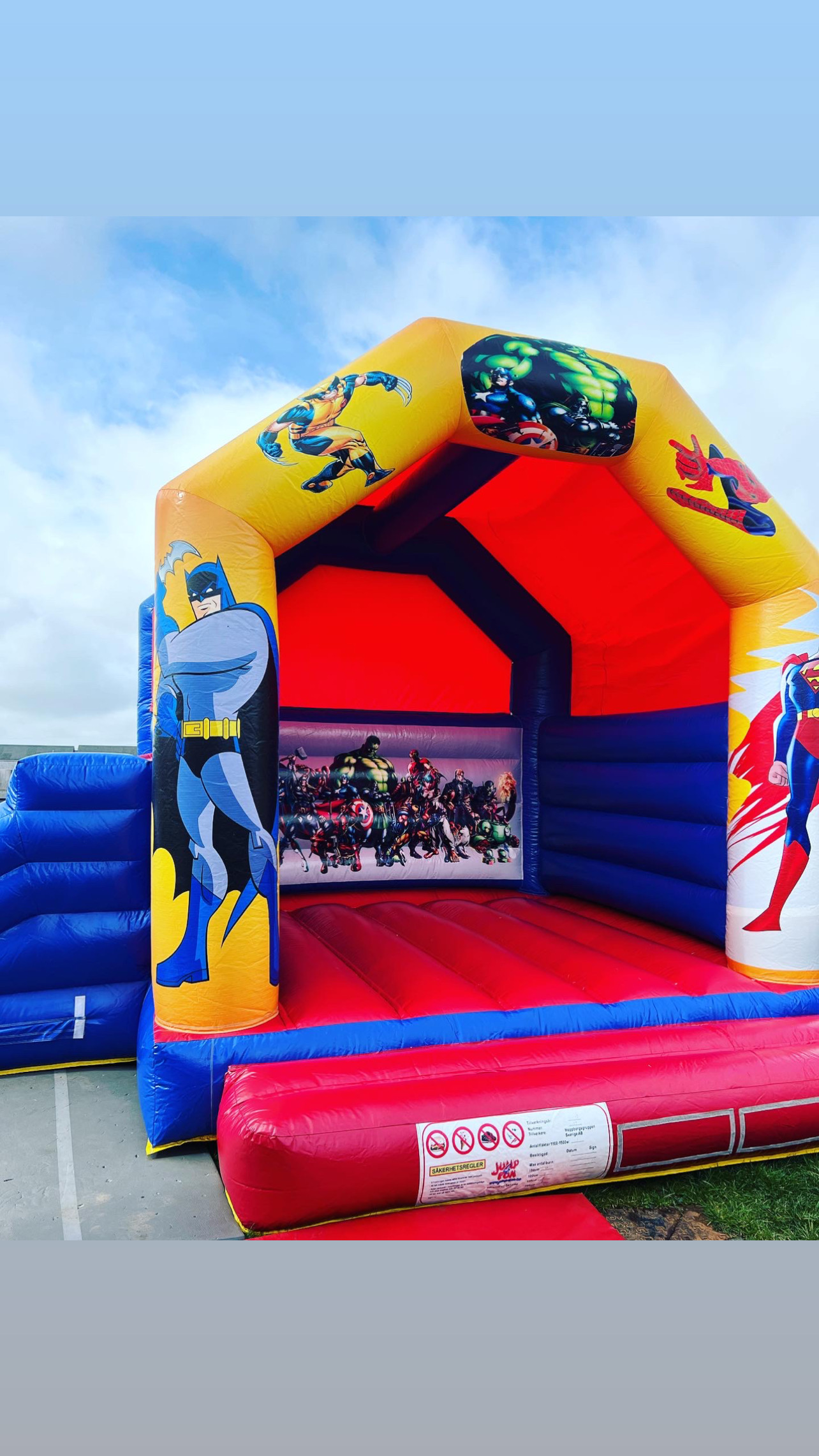 Superhero Slide & Bounce 16ft x24ft x14ft - Hire in Leicestershire