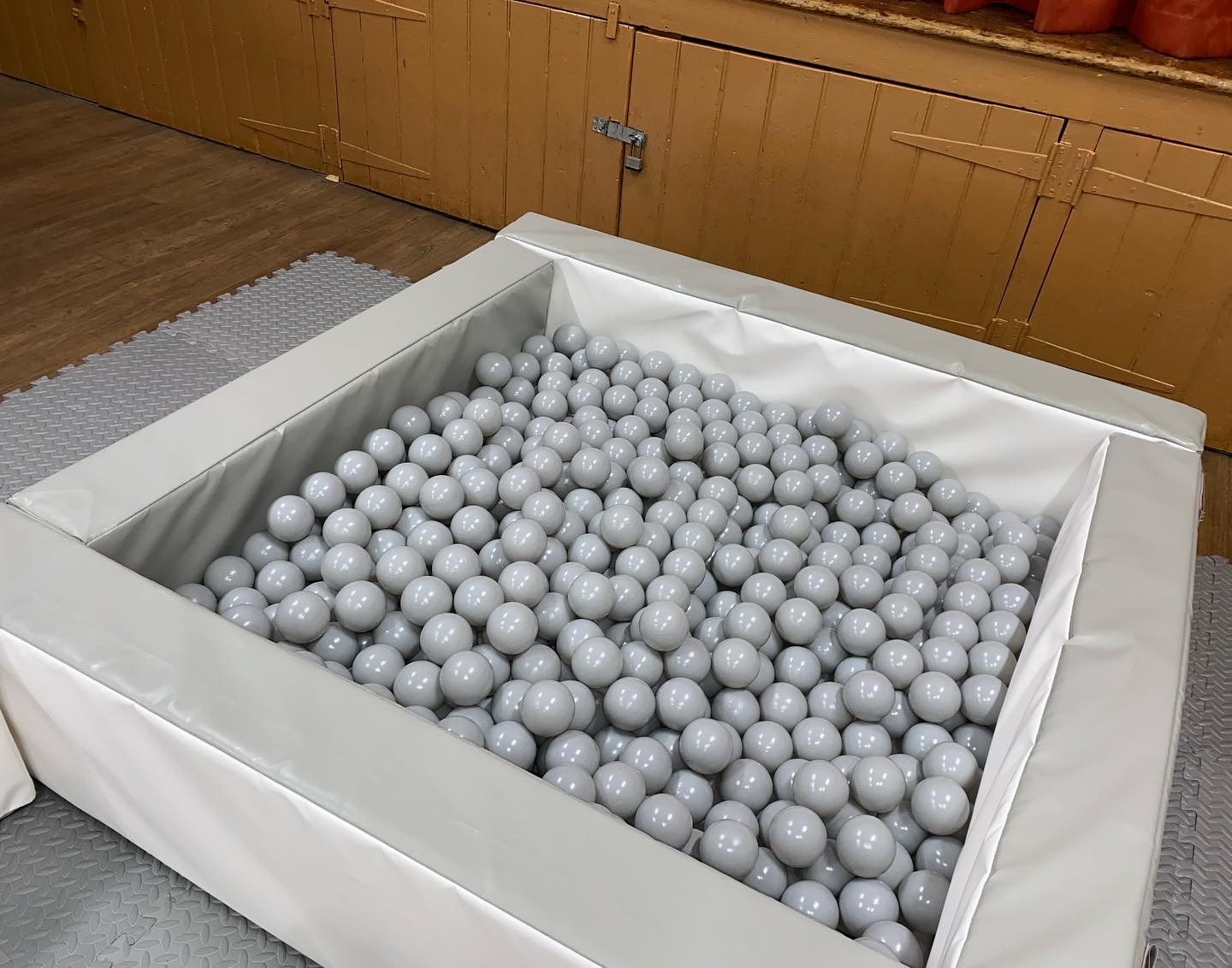 The Deluxe White & Grey Soft Play - Hire in Ware, Hoddesdon, Hertford ...